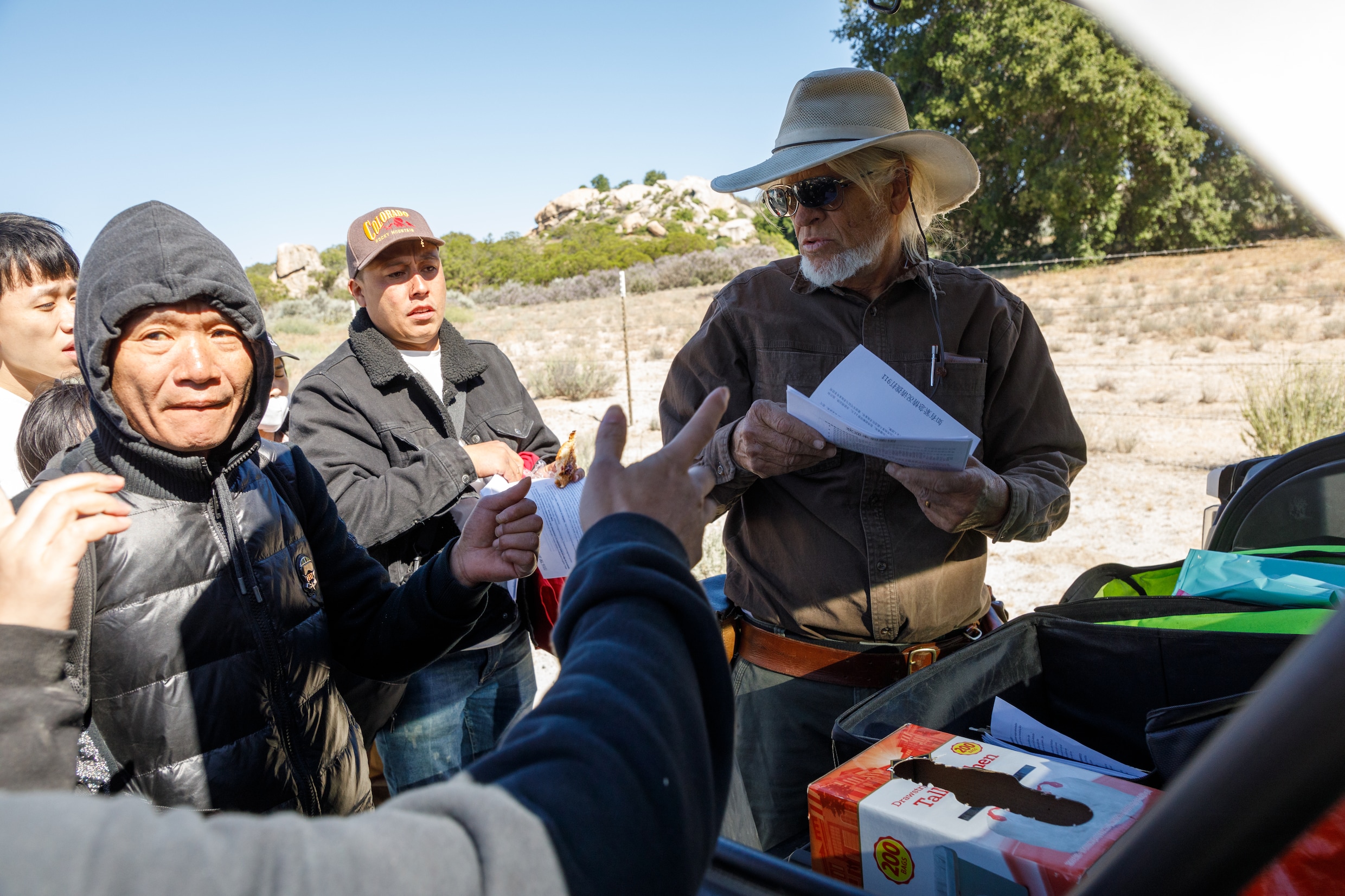 De migranten blijven komen, verwachten hulpverleners in Californië | Trouw