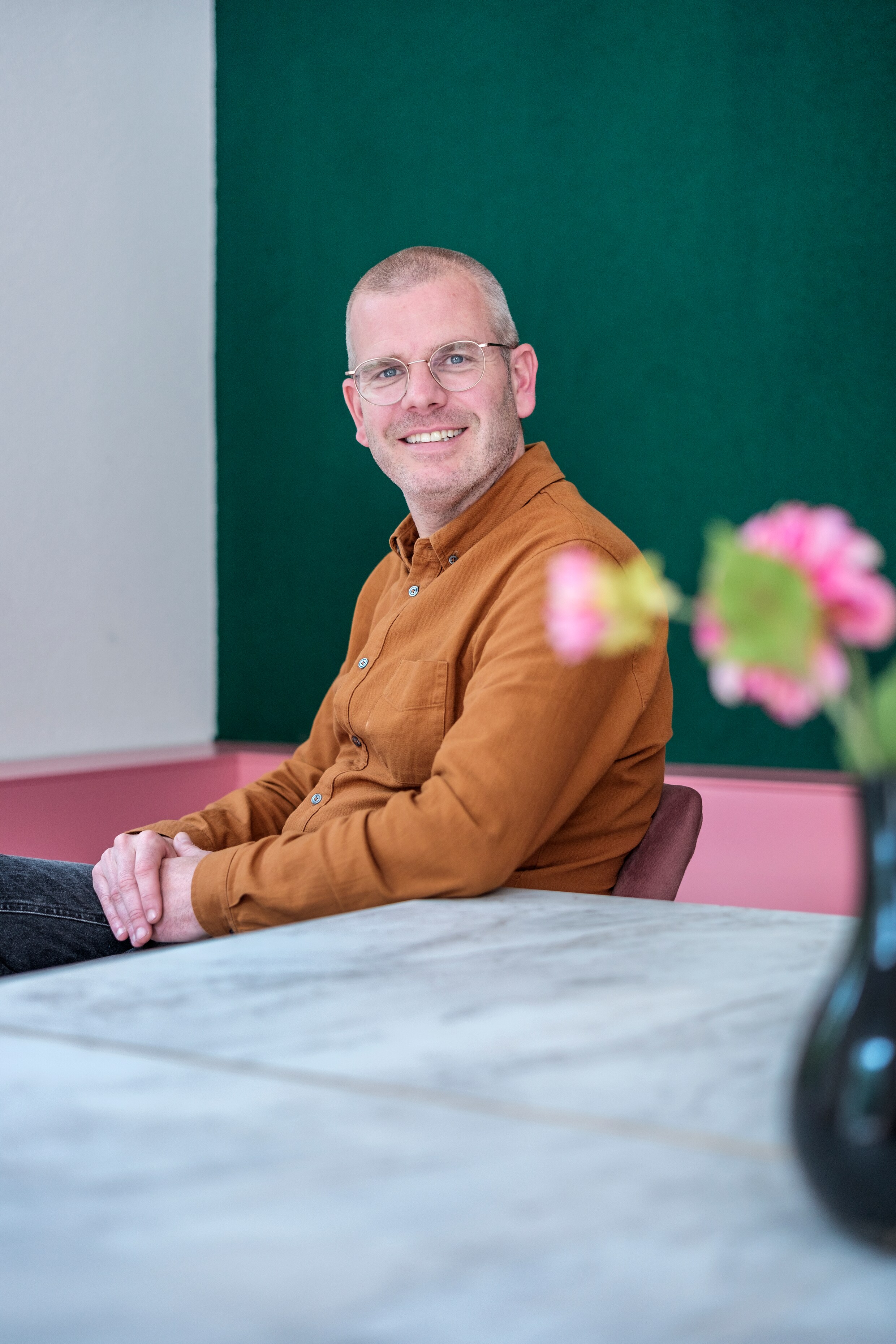 De hoofdredacteur van NOS Sport werkt in een bomvolle sportzomer aan ...