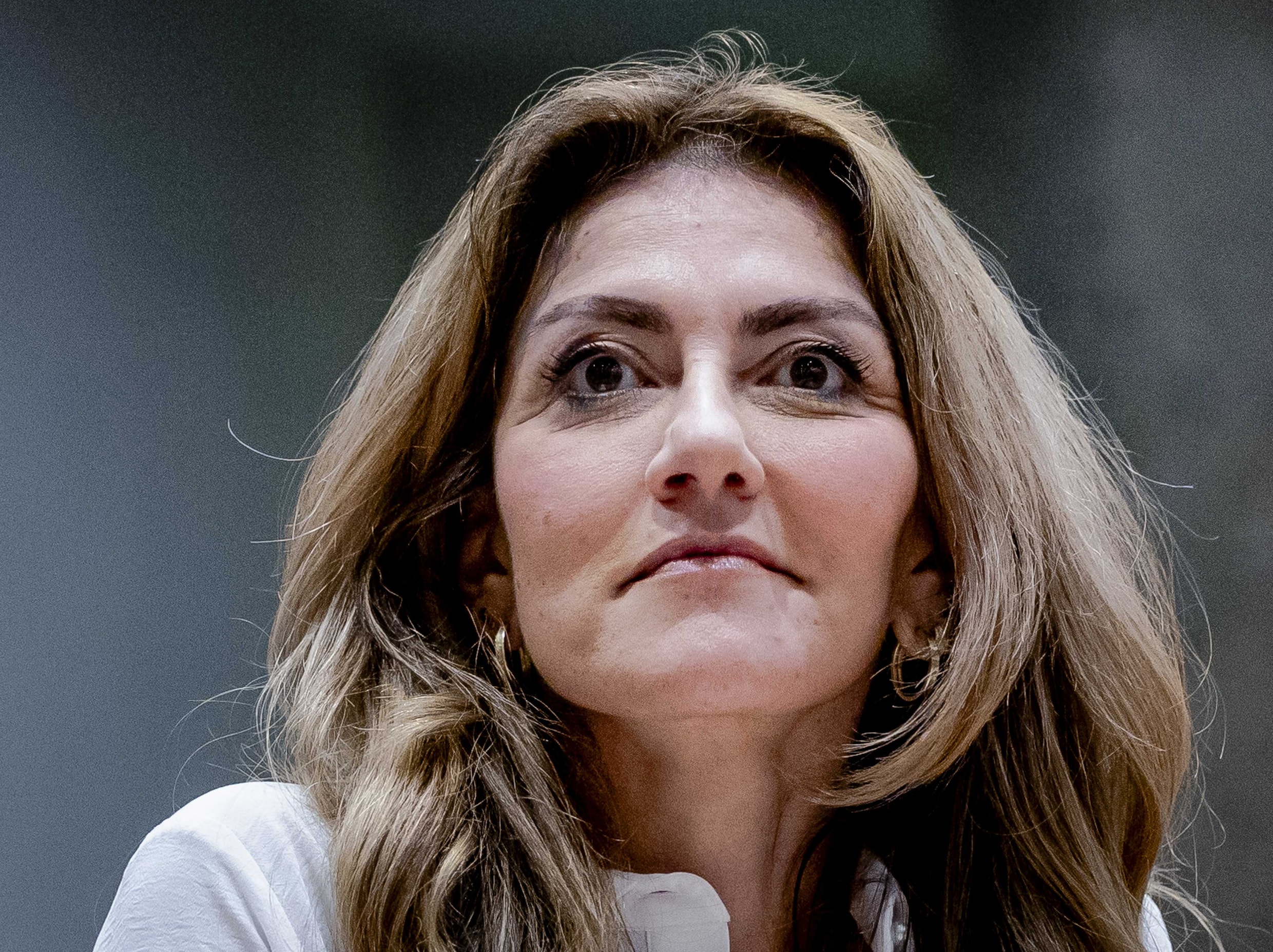 Yesilgöz overleeft twee zware moties over nareis-op-nareis ruim | Trouw