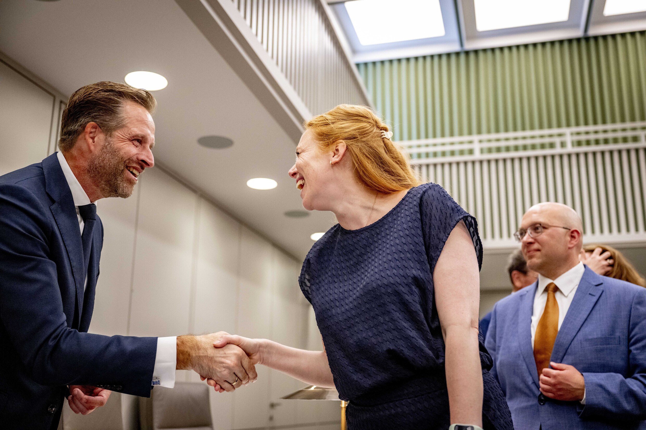 In de laatste week van Rutte IV stemt ook de senaat vóór de omstreden ...