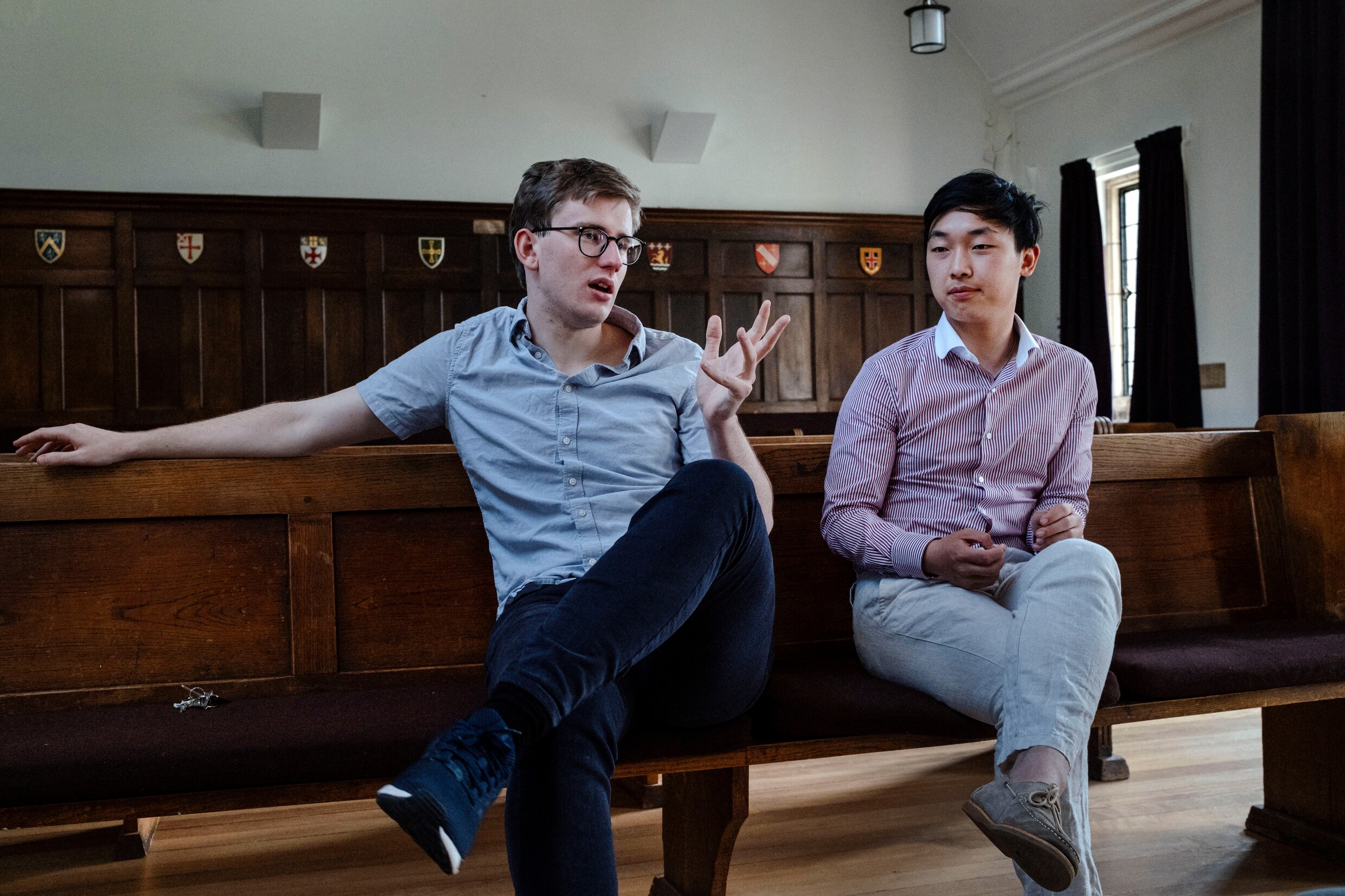 Brits, jong en Conservatief: ‘Het voelt alsof we op de Titanic staan ...