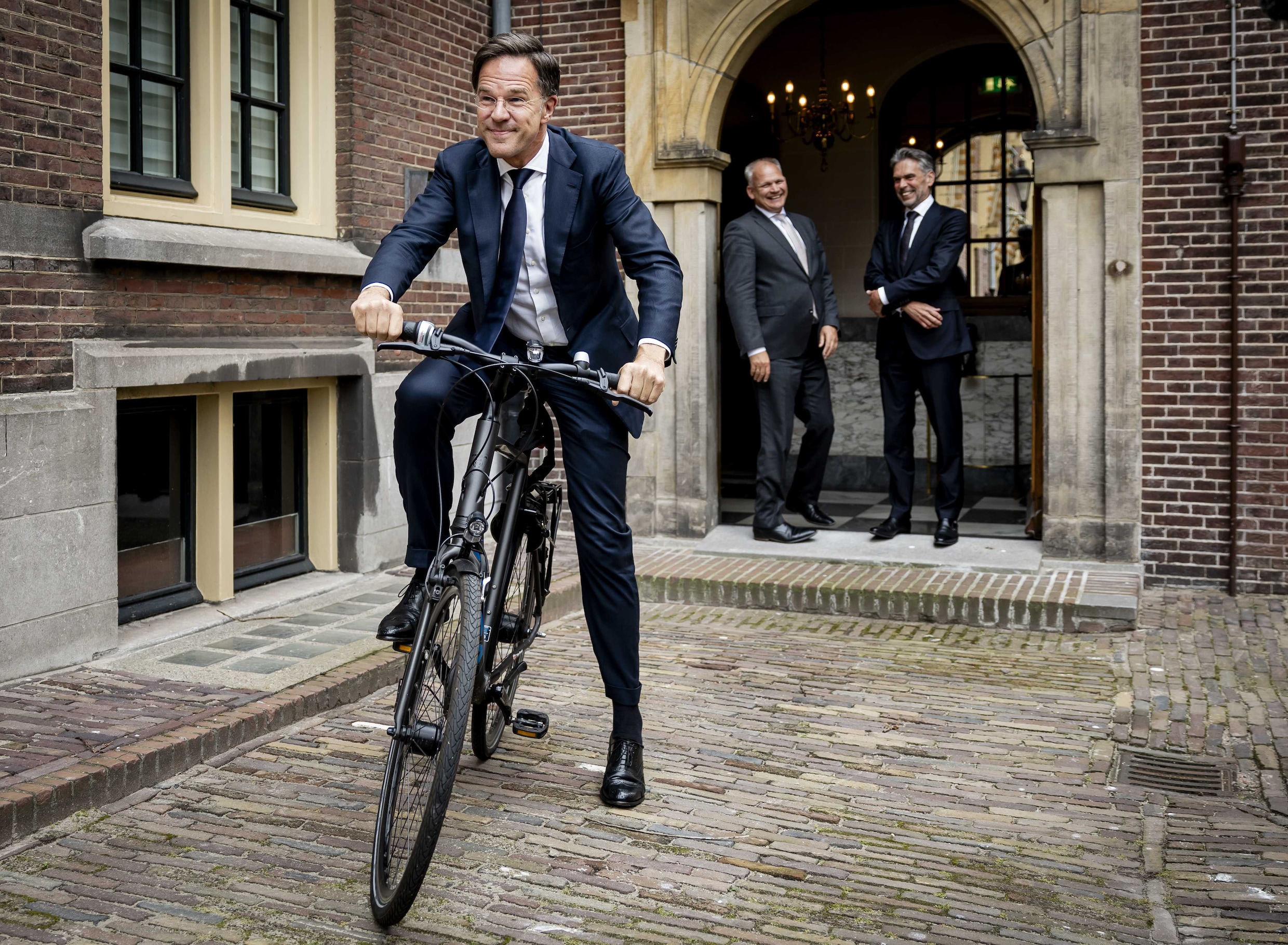 Hoge onderscheiding van koning voor Mark Rutte | Trouw