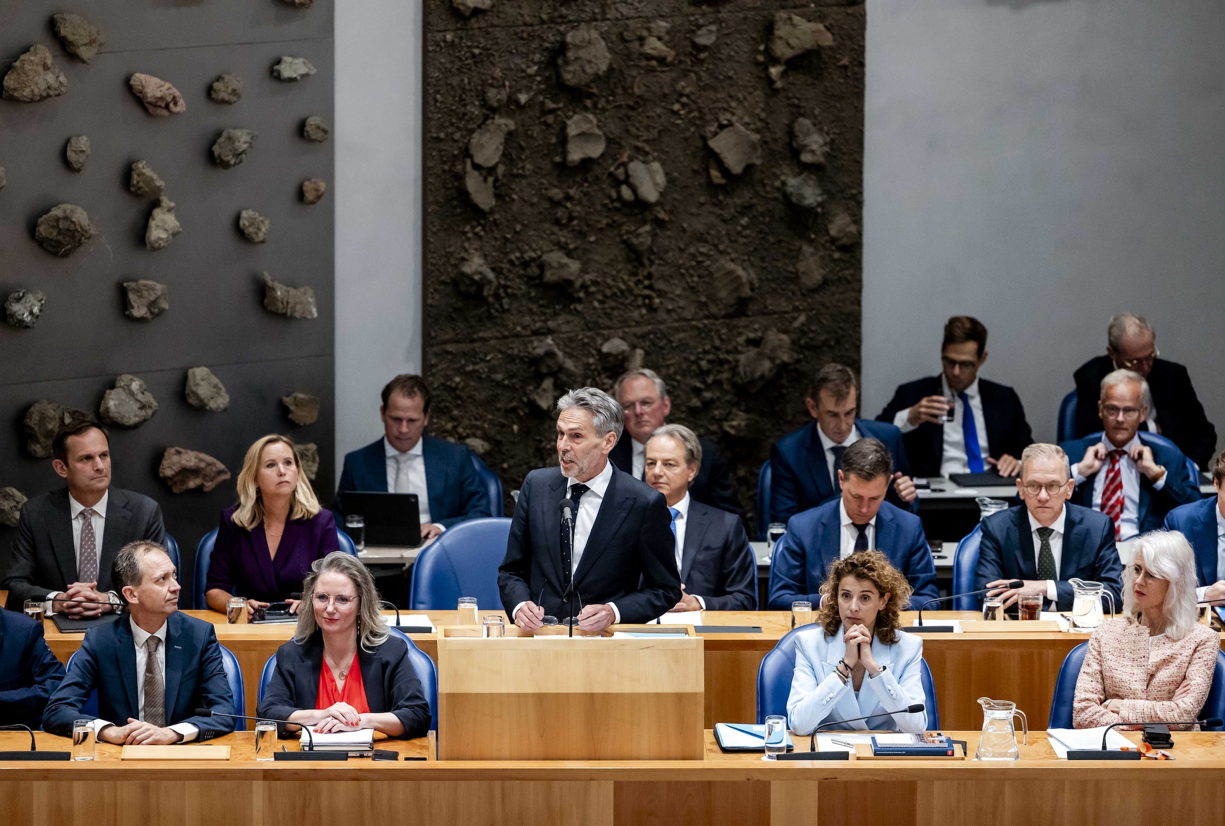Met een schone lei beginnen kan niet, maar: ‘Dit kabinet vertrouwen is ...
