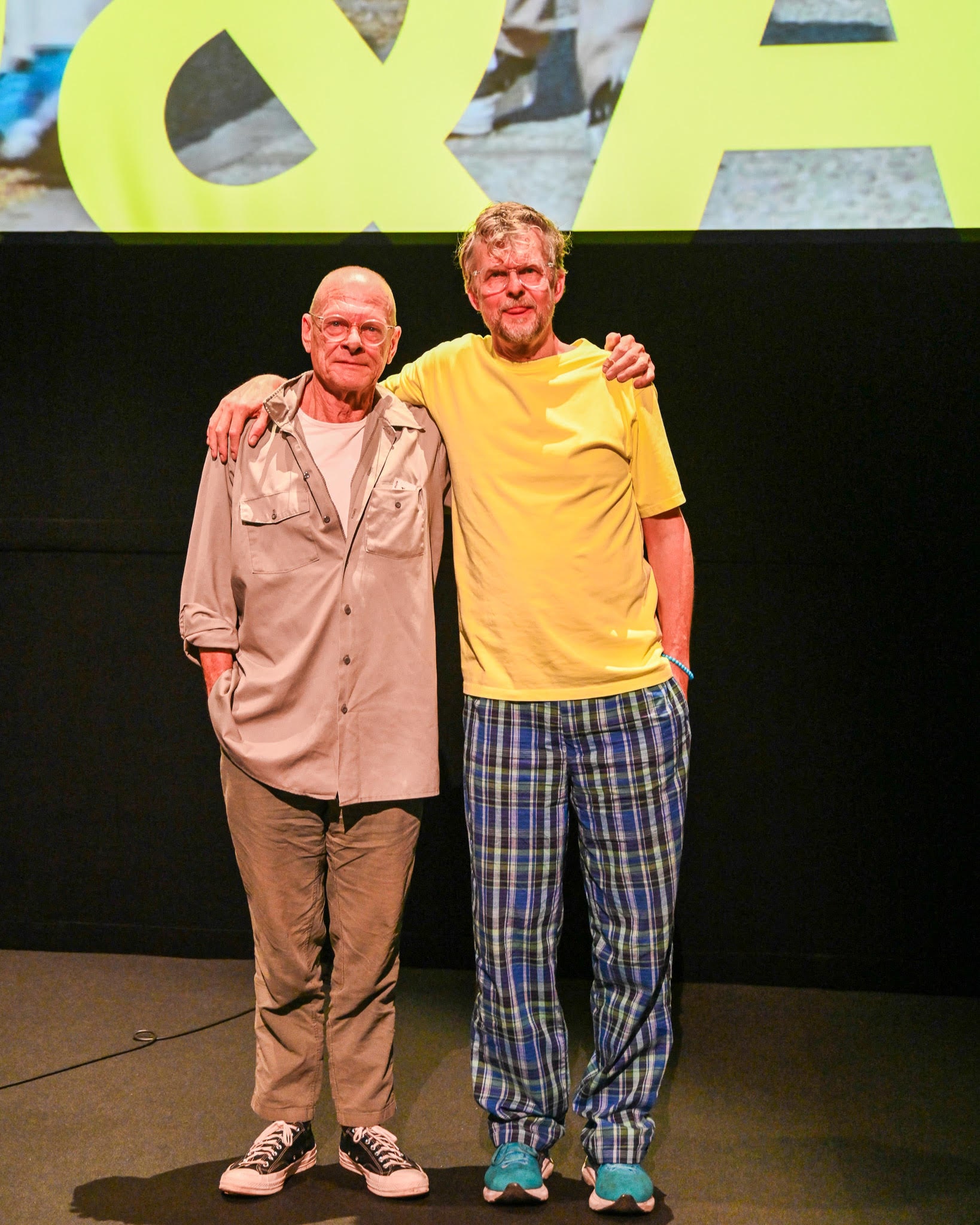 De plons van Hockney is zo blauw dat je zin krijgt in het schilderij te ...