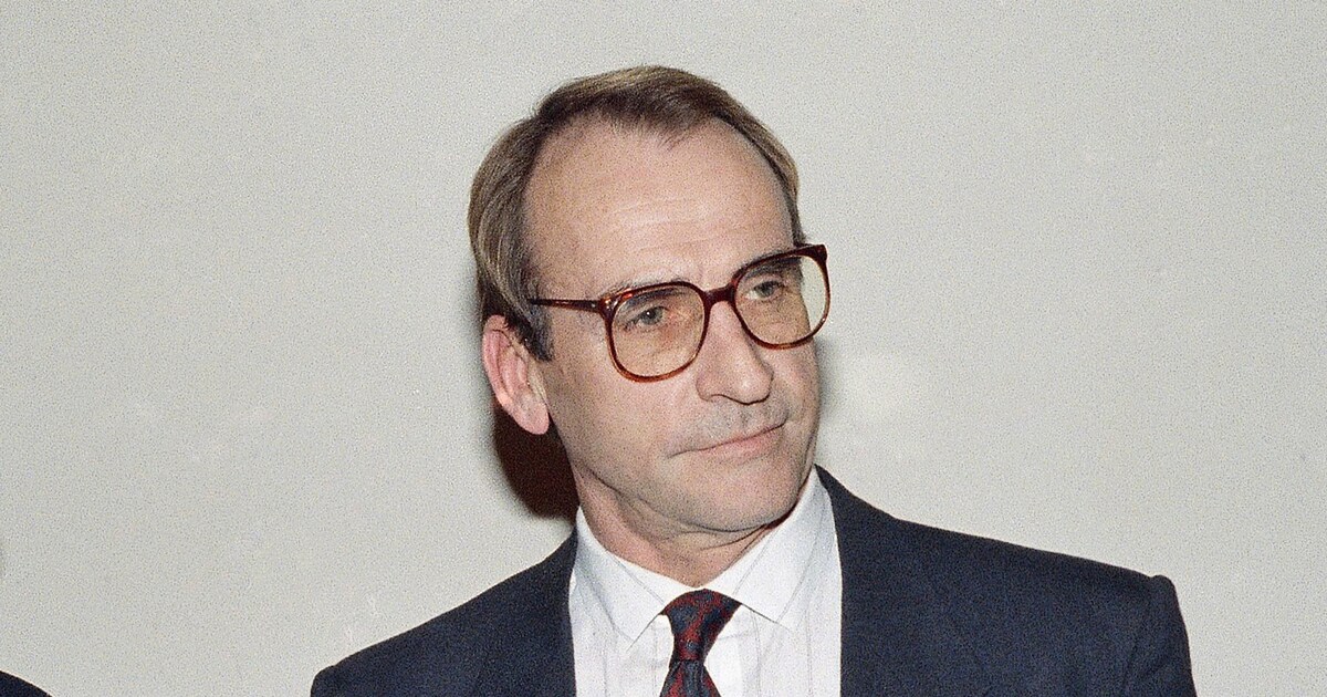 Acteur James Sikking (90) uit Hill Street Blues overleden | Trouw