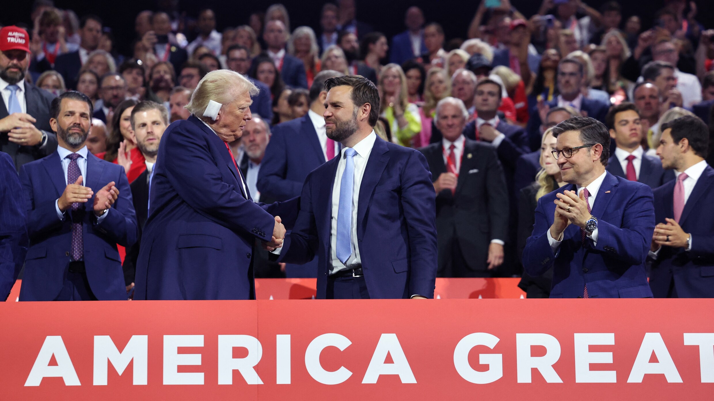 Hij noemde Trump ooit culturele heroïne, nu wordt J.D. Vance zijn ...