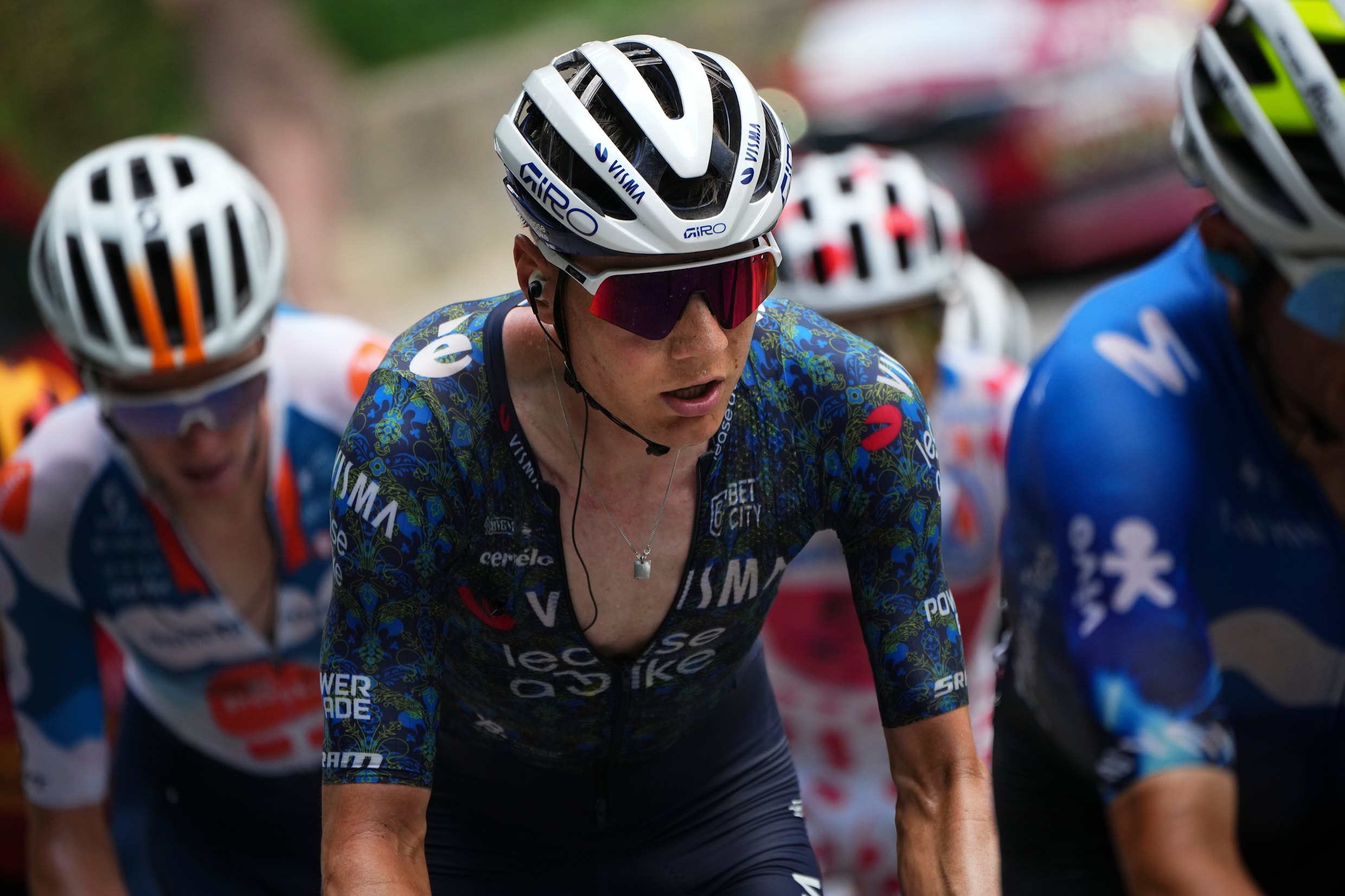 Wilco Kelderman kleurt met aanvalsdrift het slotweekend van de Tour | Trouw