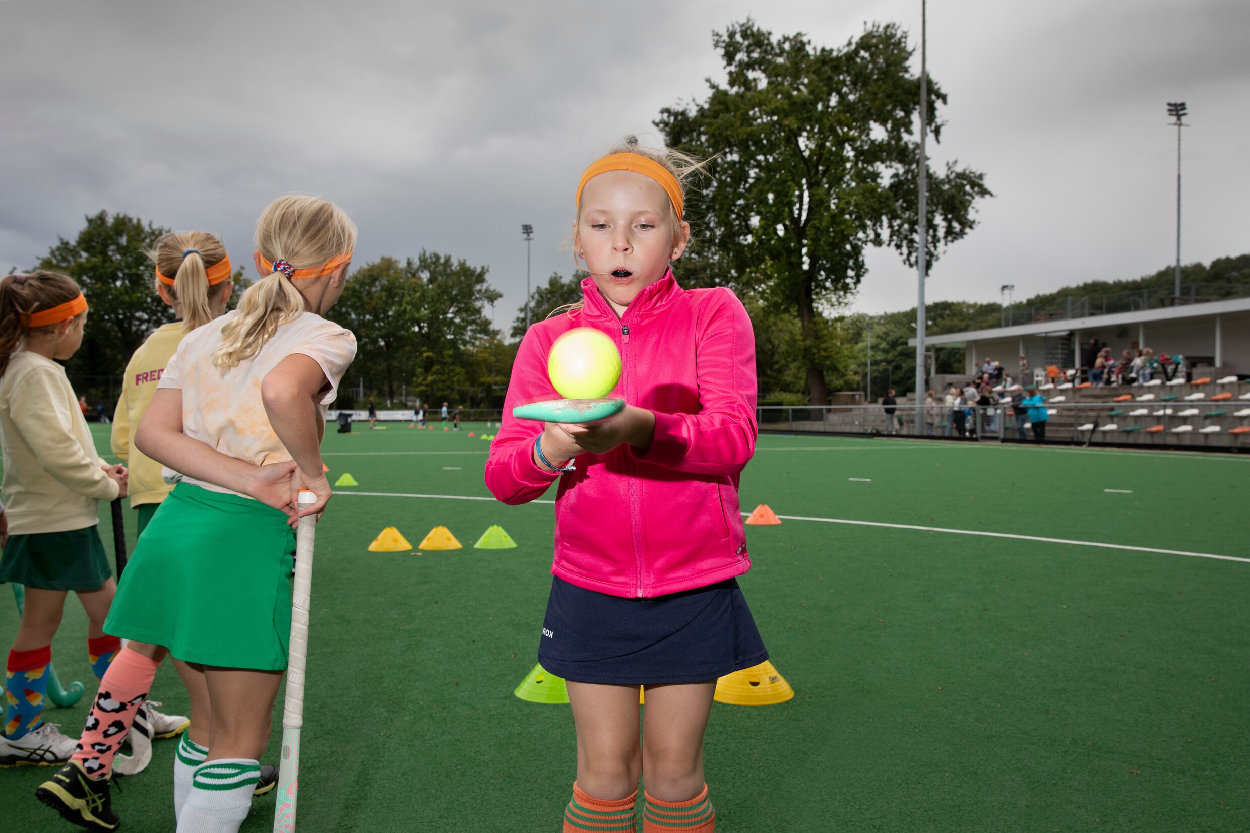 ‘Hoe verzin je het om nu op sport en bewegen te bezuinigen?’ | Trouw