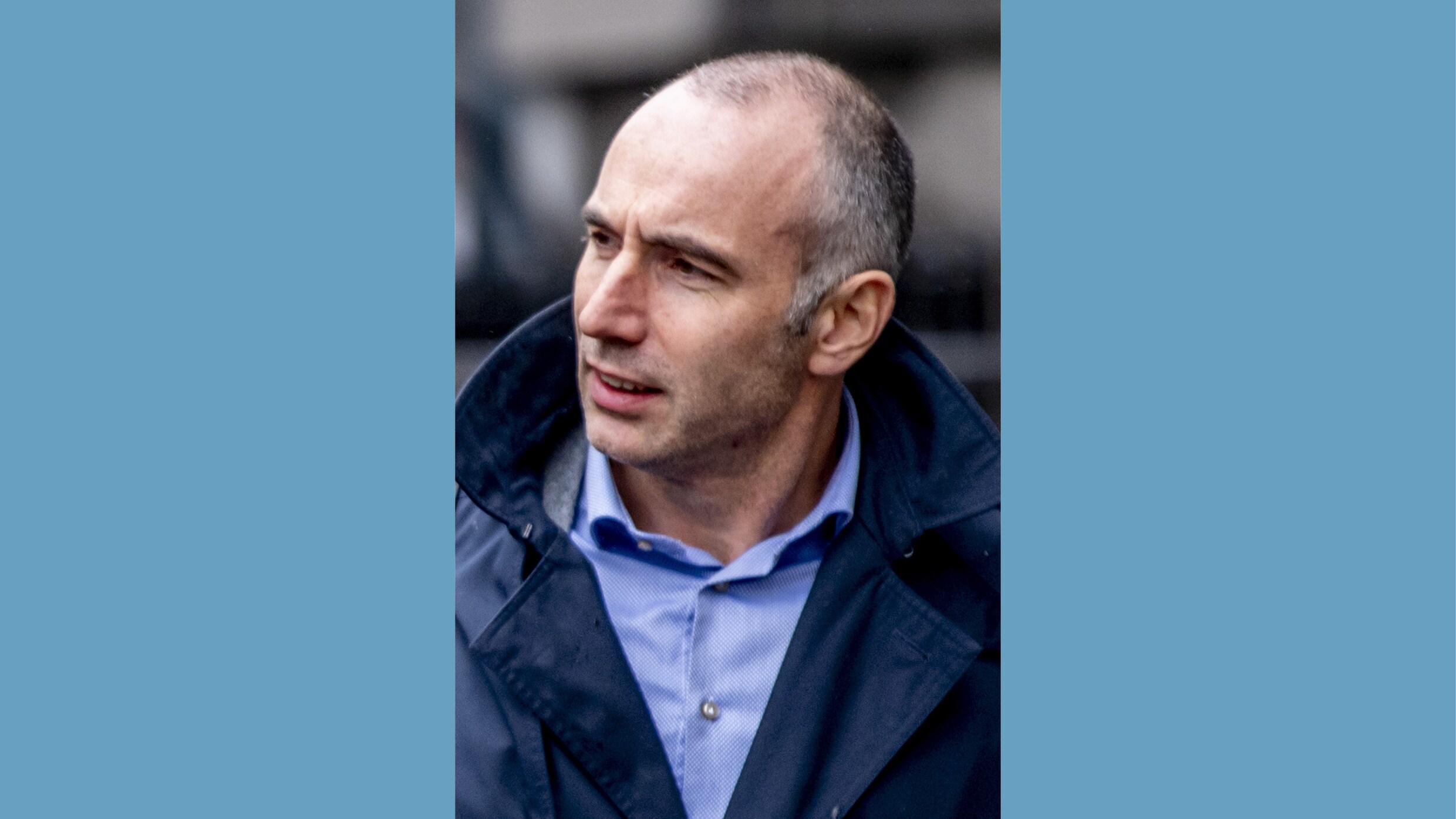 Op het Binnenhof kleven politici en journalisten aan elkaar. Met ...