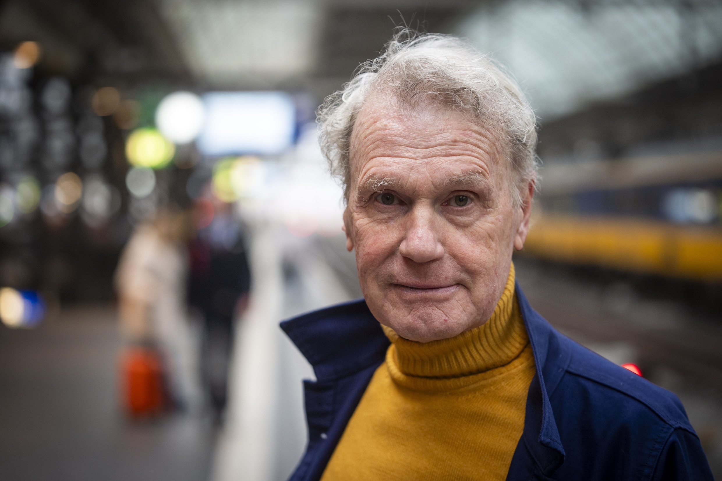 Auteur Adriaan van Dis wint NS Publieksprijs 2024 | Trouw