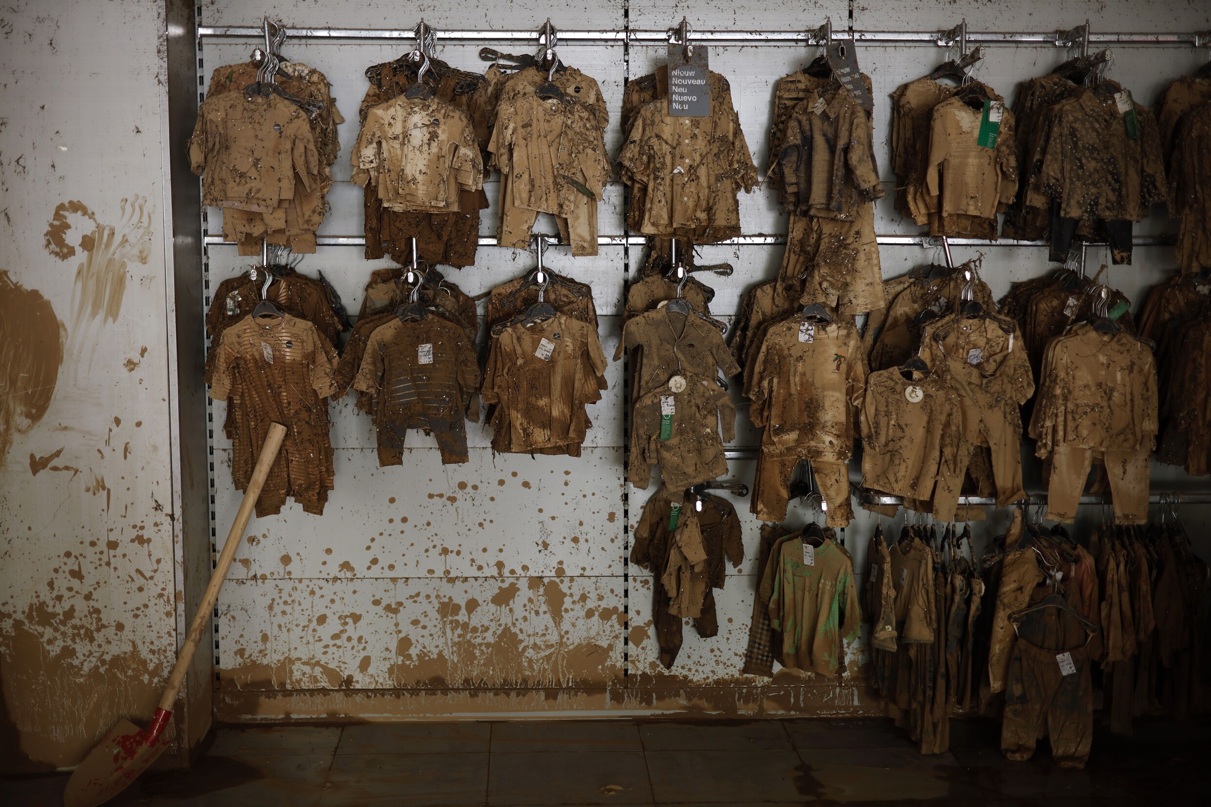 De overstromingen in Valencia zijn hét moment voor nepnieuws om te ...