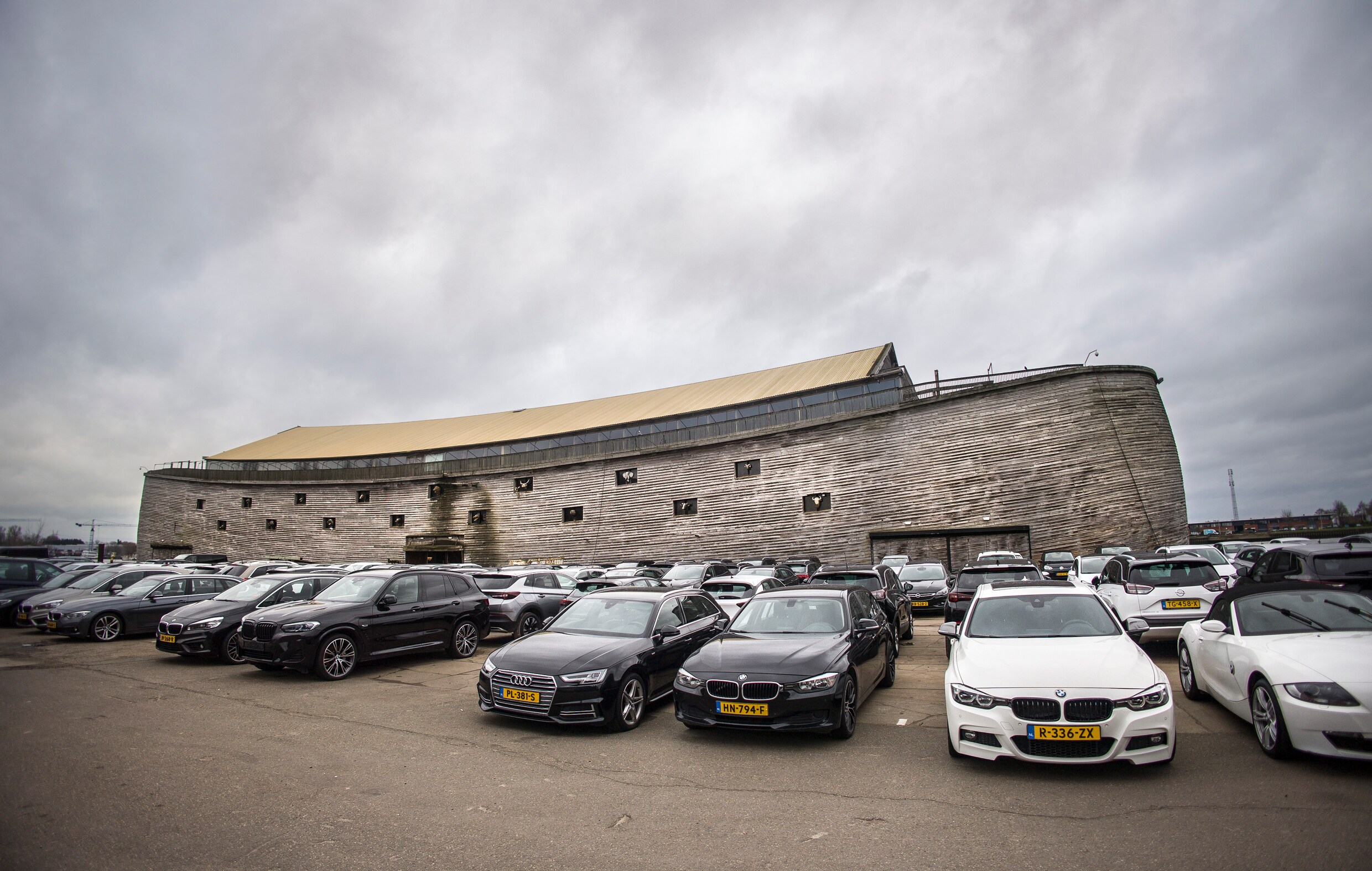 De Ark van Noach staat te koop. Wie licht het anker? | Trouw