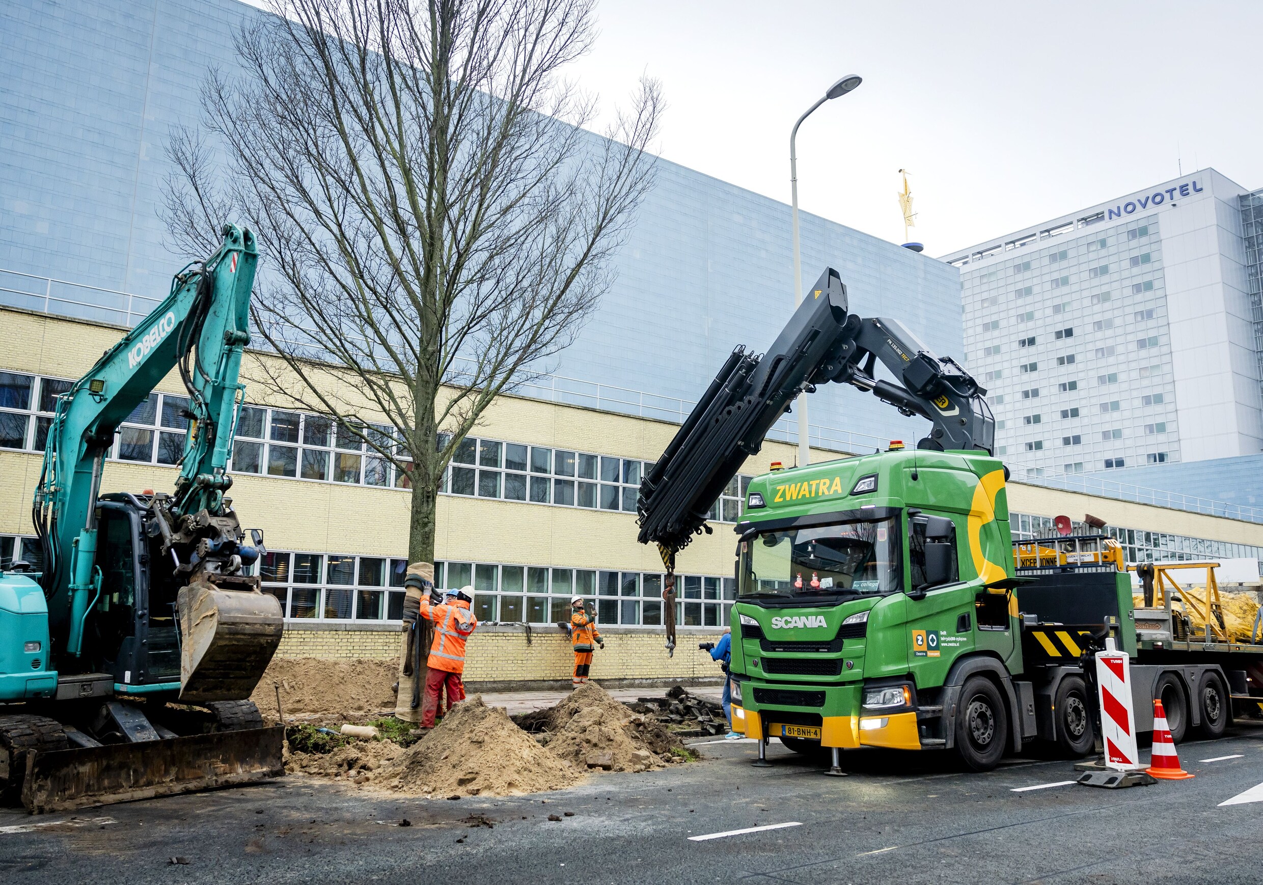 Buitenlandse agenten en dichte snelwegen: tijdens de Navo-top is Den Haag een vesting | Trouw