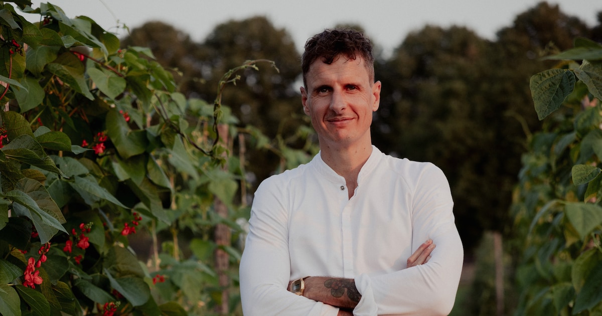 Chef Manfred Albrecht vond zijn eigen veganistische cuisine uit ...