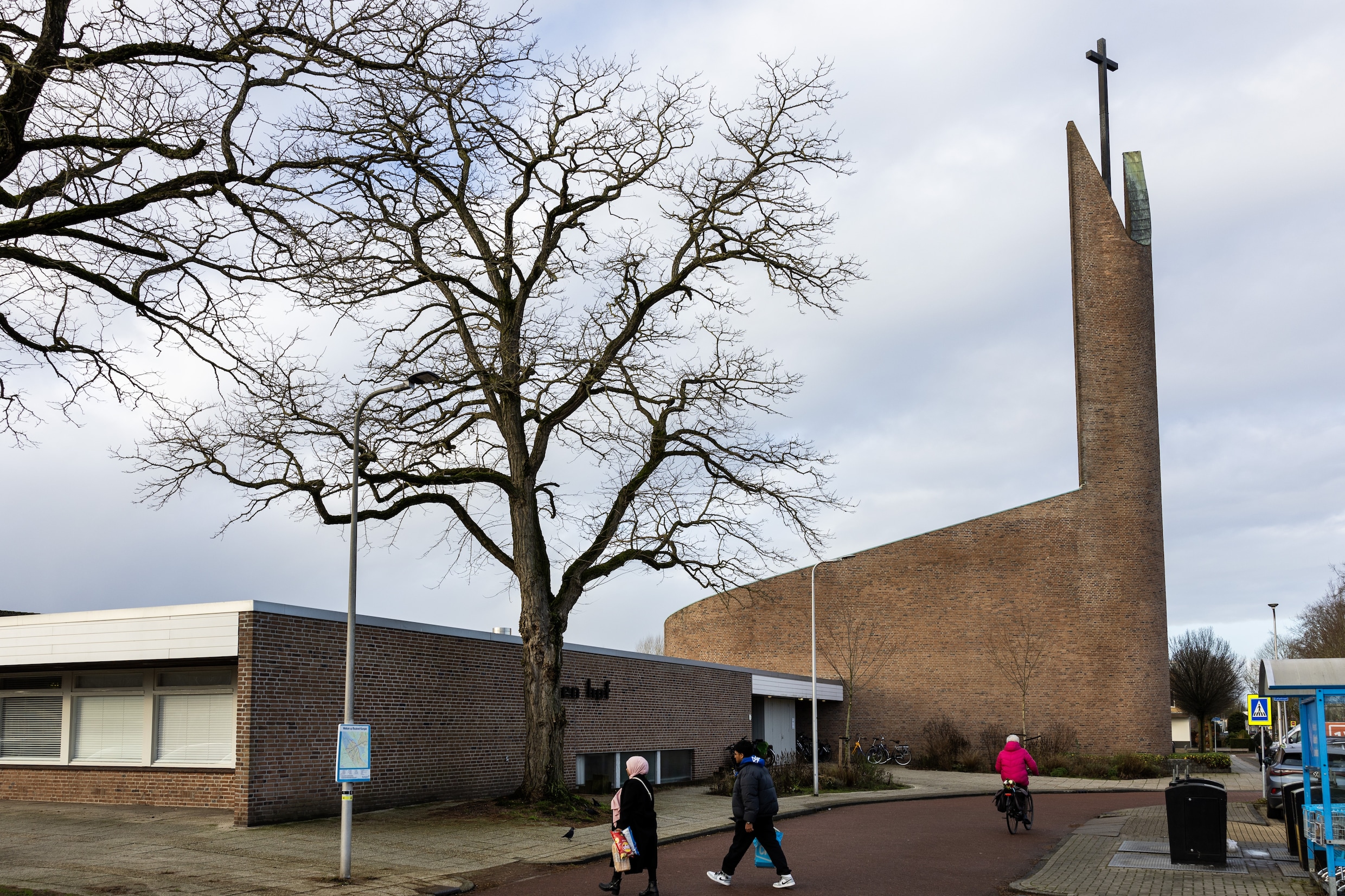 Kerken roepen de politiek op tot actie: uitzetten van honderden ...