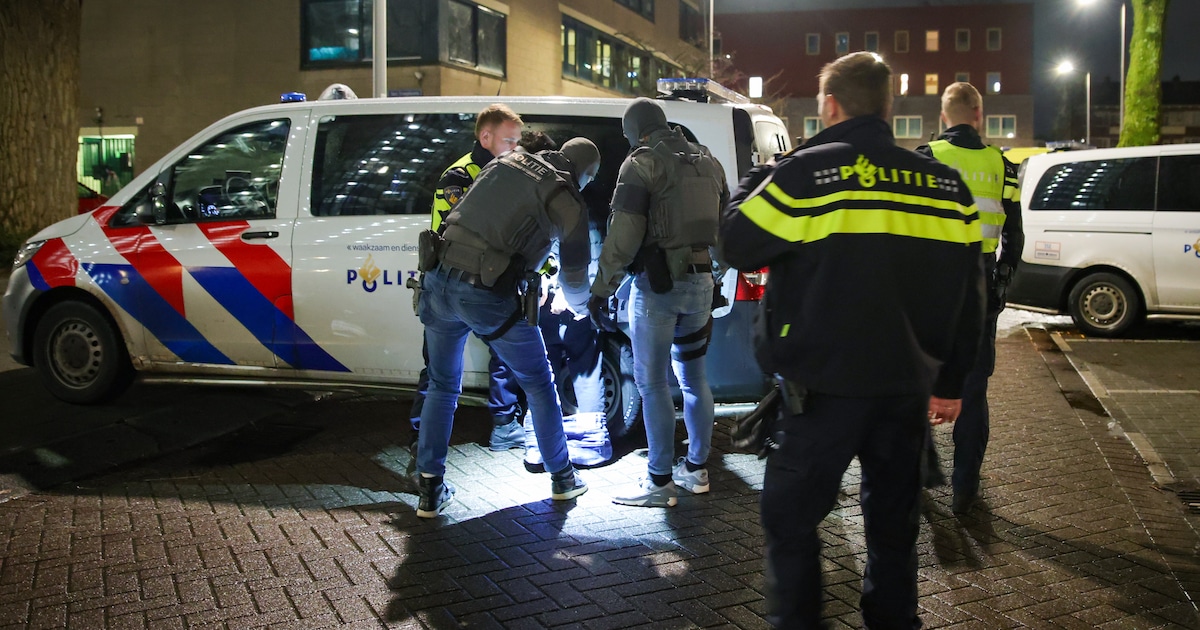 Dode en gewonden bij politie-inval in Rotterdamse wijk Kralingen | Trouw
