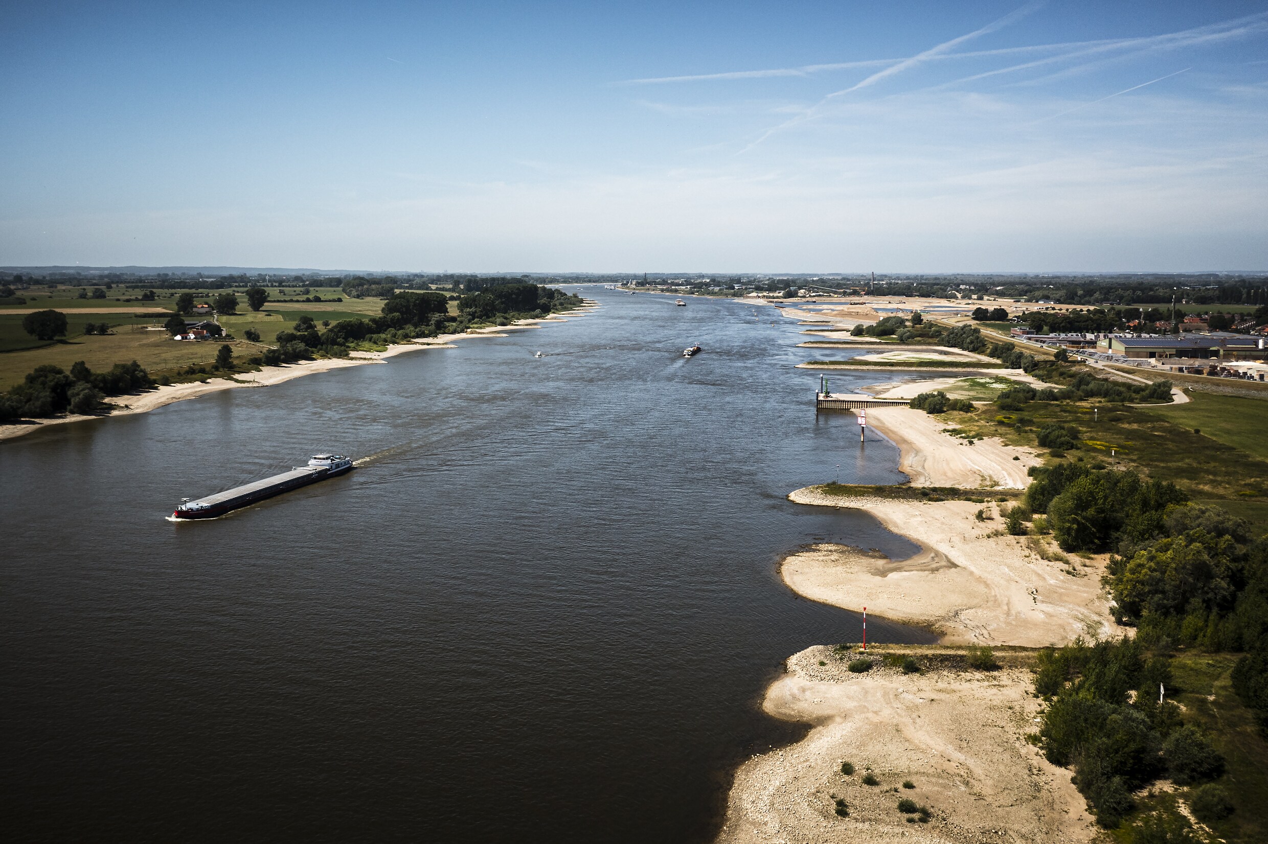 Duitsers mogen later dit jaar as uitstrooien in Rijn | Trouw