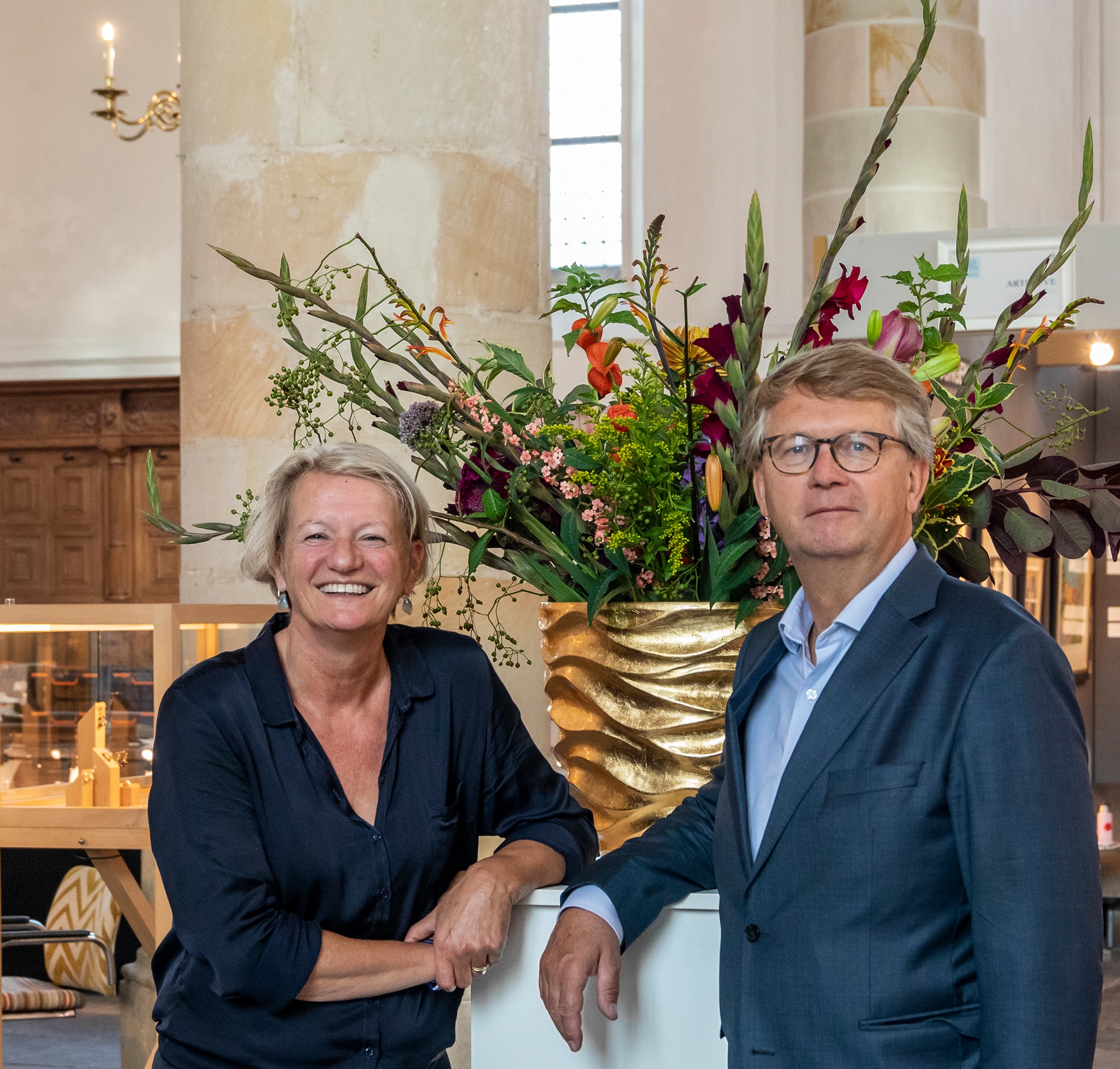Struinen langs moderne kunst en vintage spullen in de Grote Kerk van ...