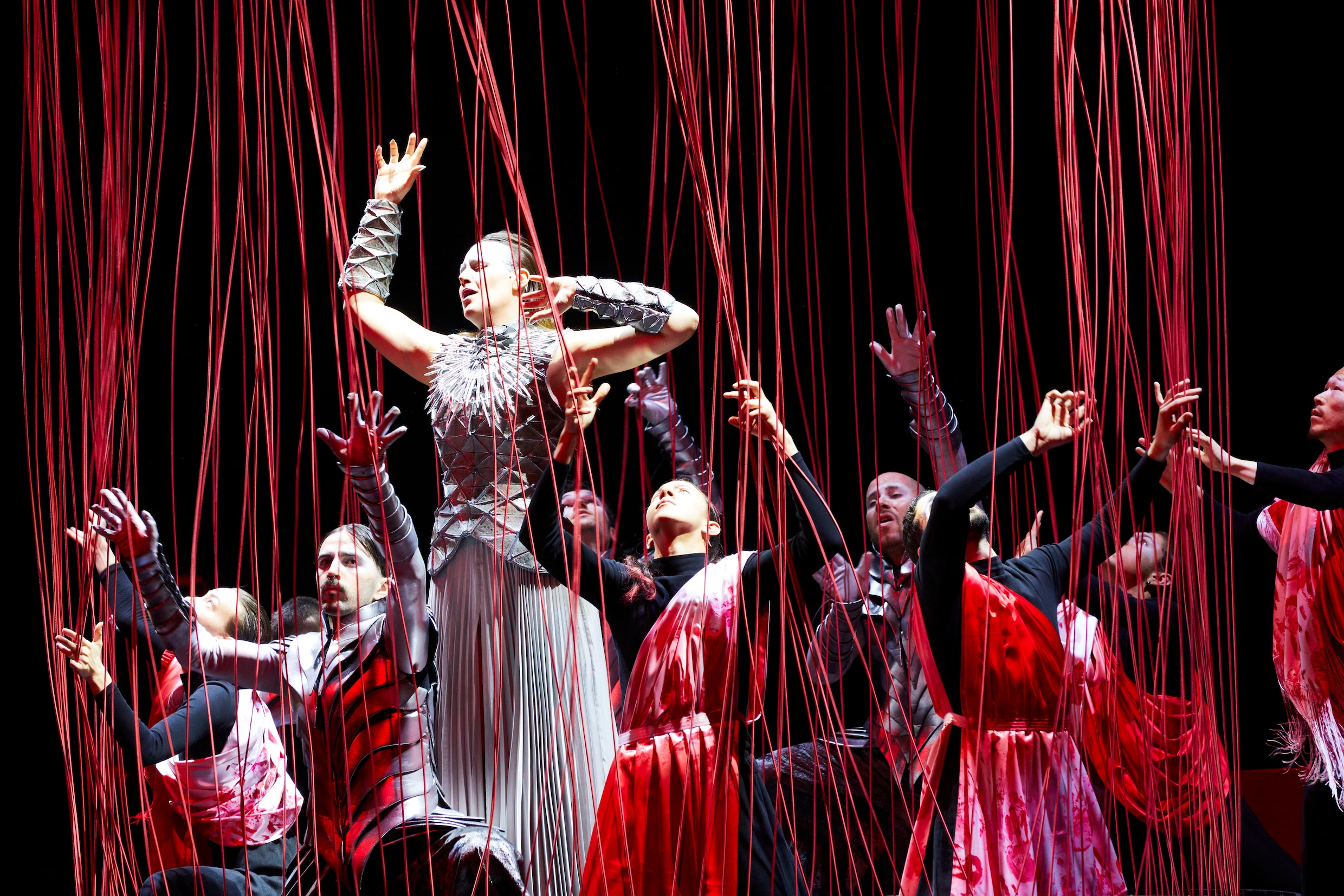 Choreograaf Sidi Larbi Cherkaoui regisseert Idomeneo: ‘Als wij de ...