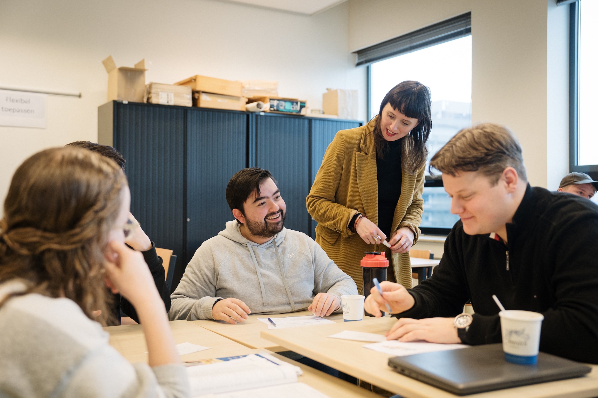 Deze hogeschool heeft een oplossing voor het lerarentekort Duits | Trouw