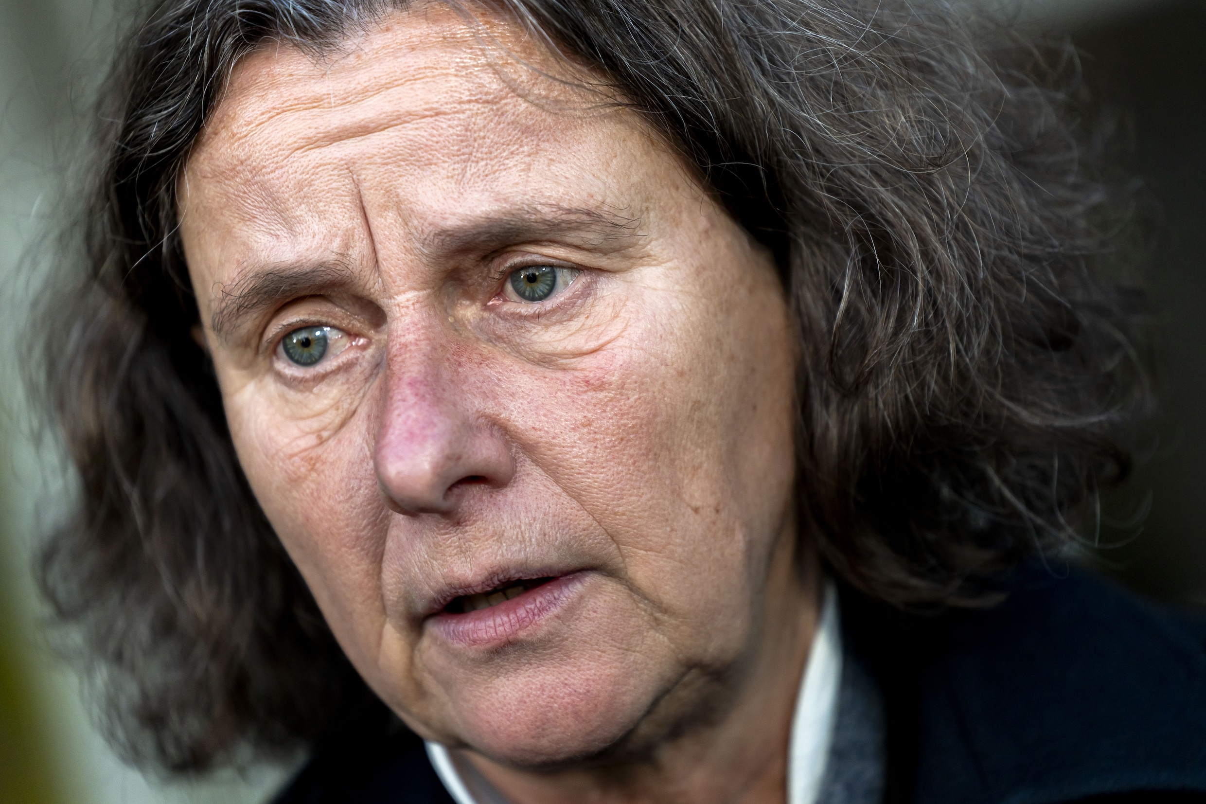 Minister Faber kondigt strenger toezicht aan op veiligelanders in Ter Apel | Trouw