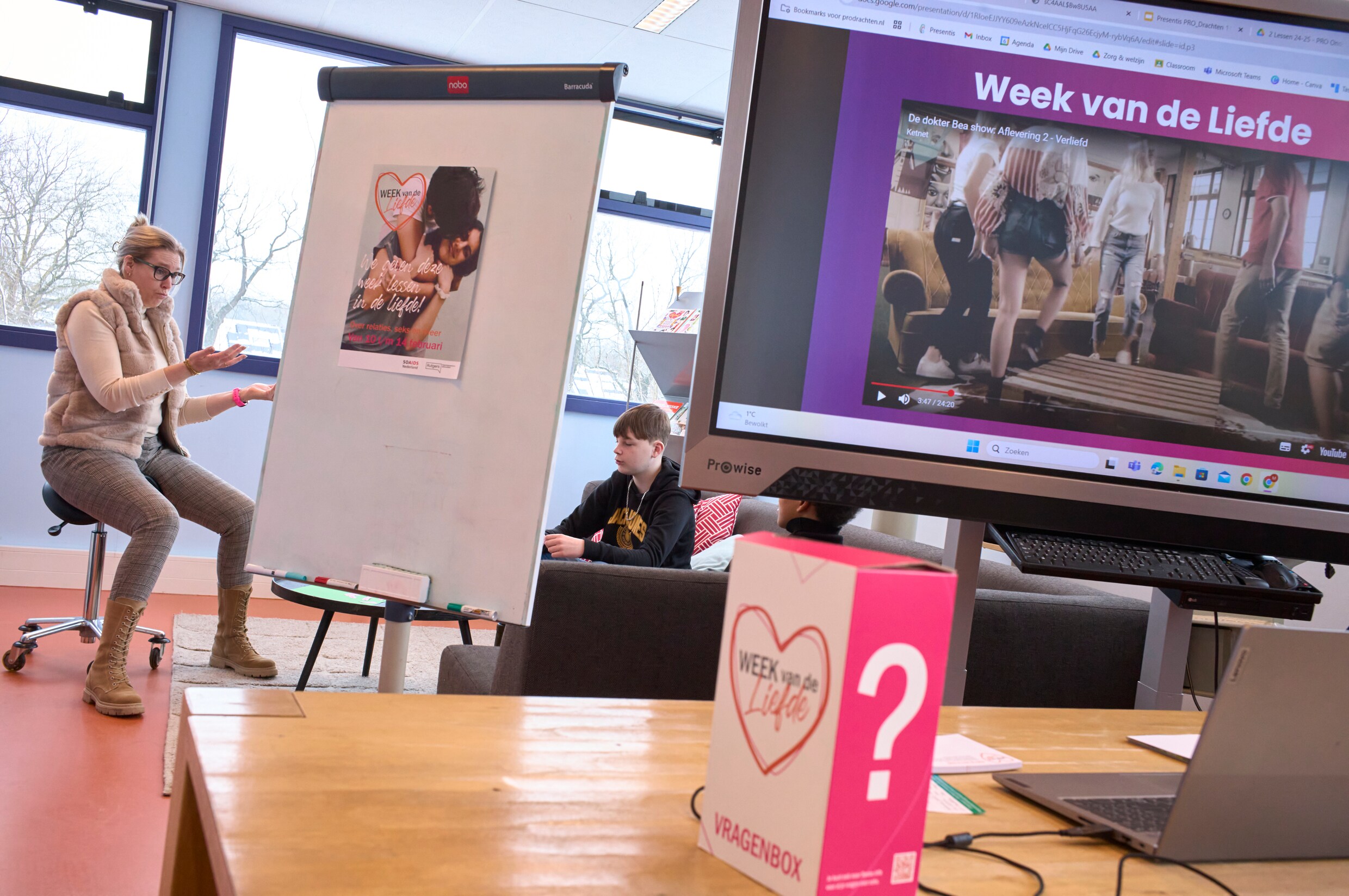 Hoe vraag je iemand het beste verkering? In Drachten zijn leerlingen er ...