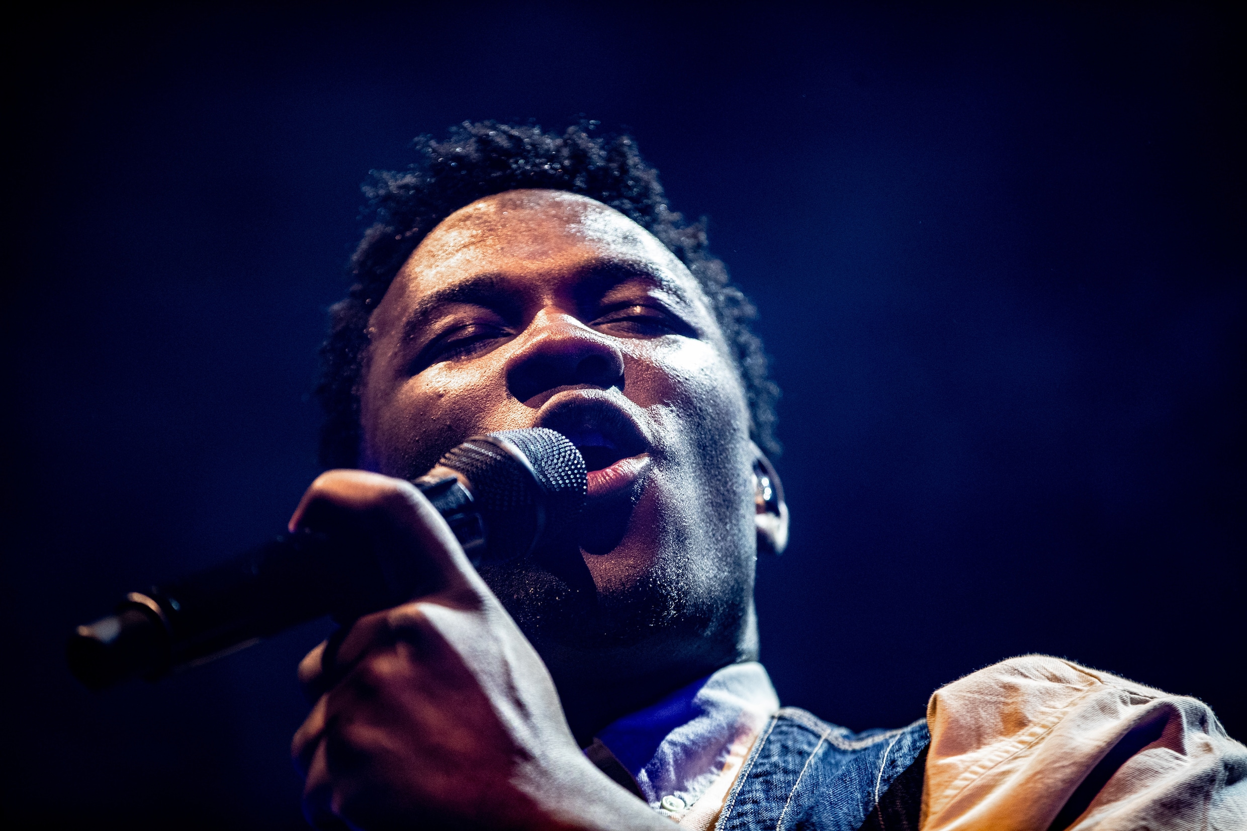 Songfestivalliedje Claude gelekt: het heet ‘C’est la Vie’ | Trouw