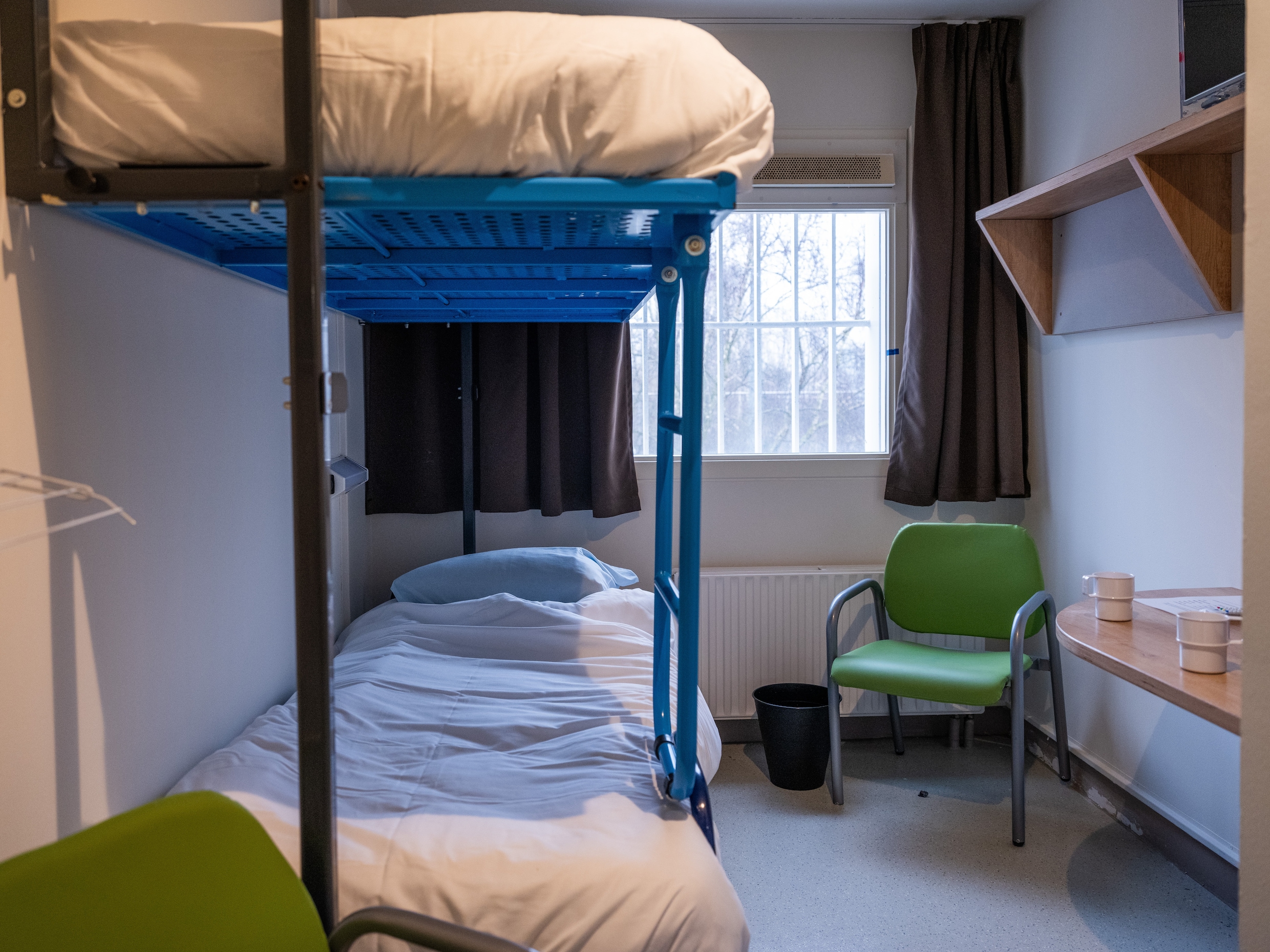 Niet criminaliteit, maar juist politieke keuzes leidden tot een tekort ...