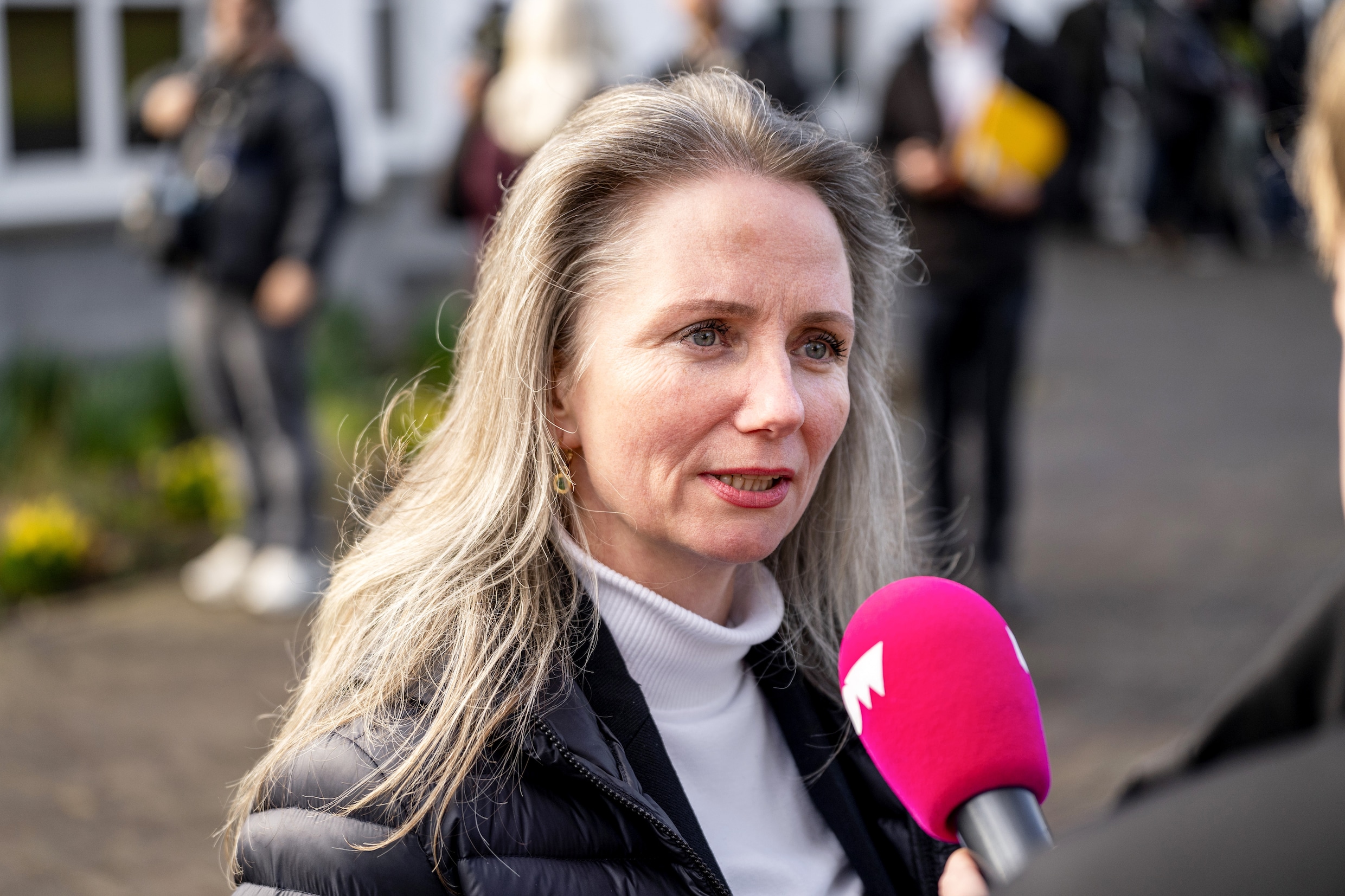 Oplossing voor begrotingstekort: minister Agema bezuinigt op de ...