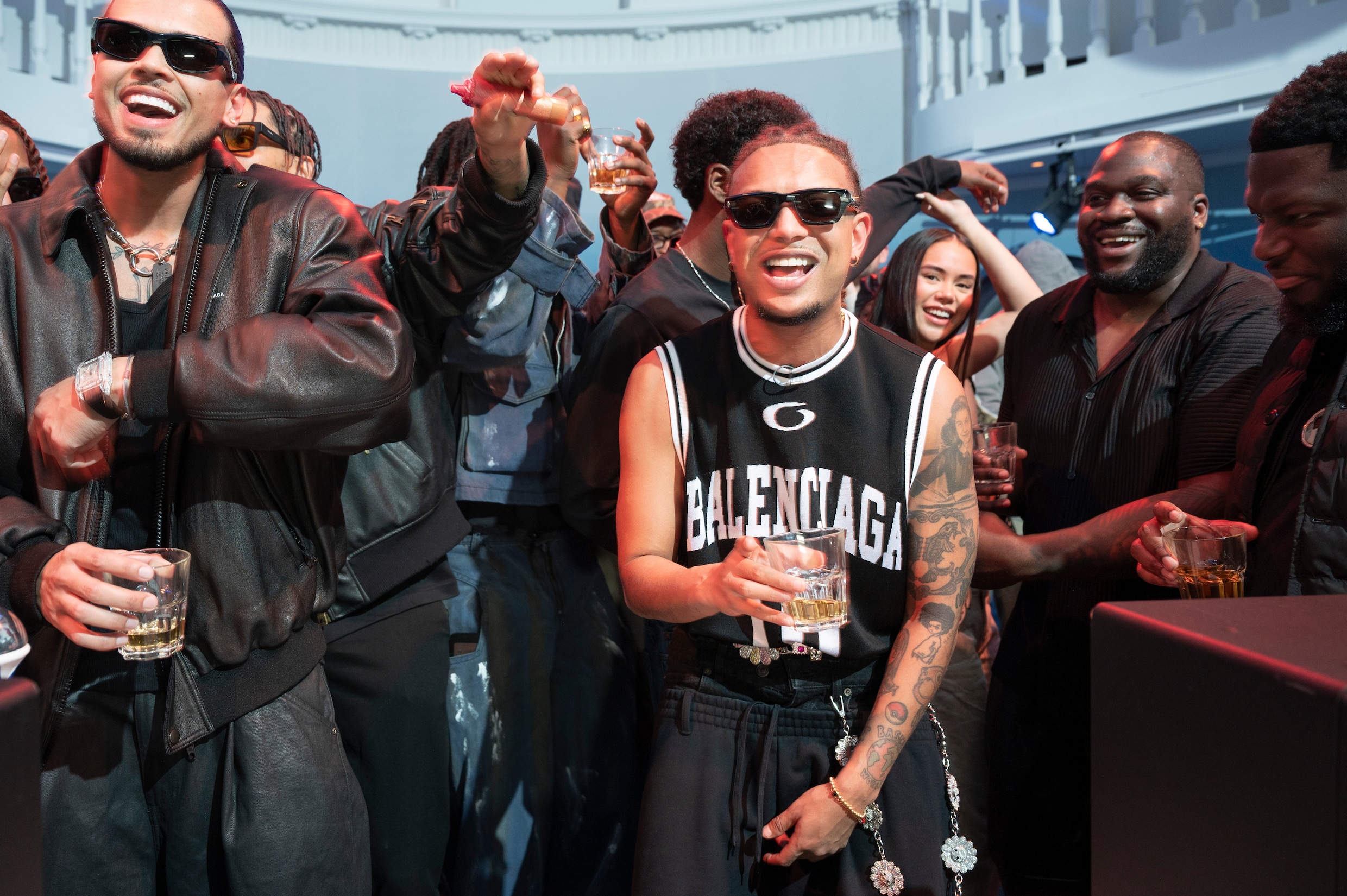 Nog twee albums, dan stopt Ronnie Flex ermee: ‘Ik wil niet voor altijd ...