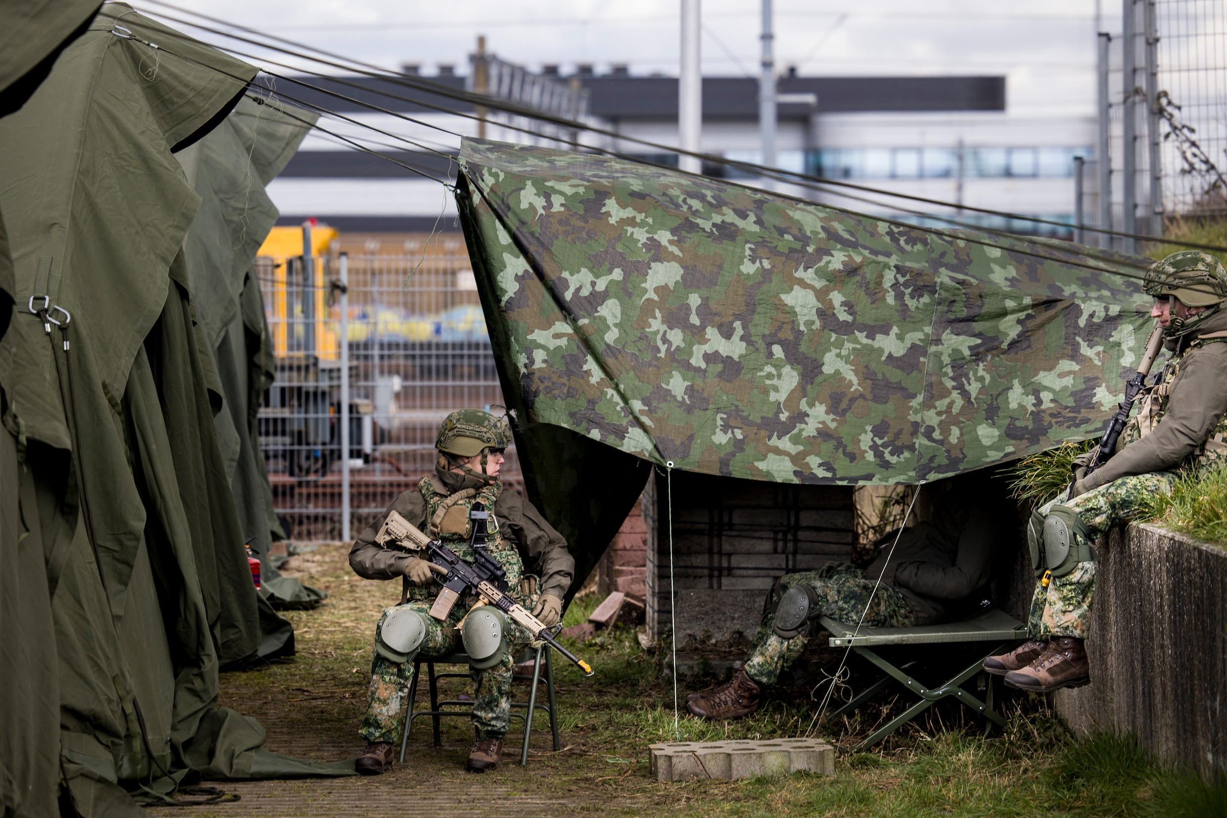 Burgers krijgen militaire basistraining van Defensie. ‘Het is ...