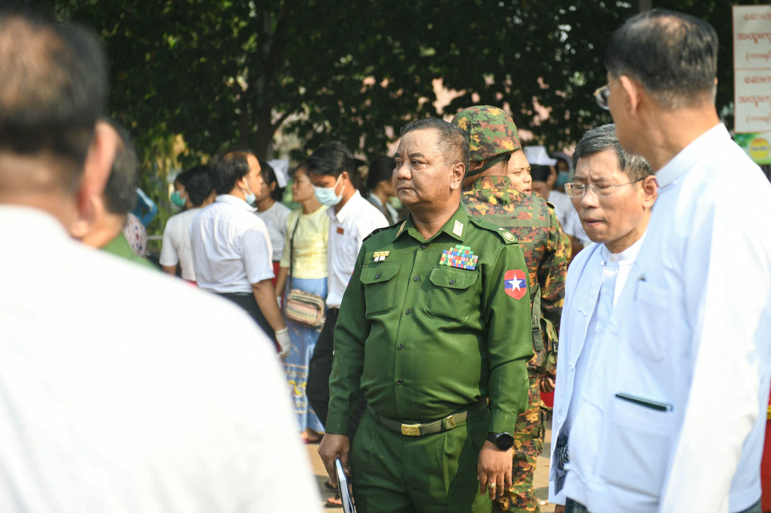 Live aardbeving Myanmar: Junta voert aanvallen uit in aardbevingsgebied ...