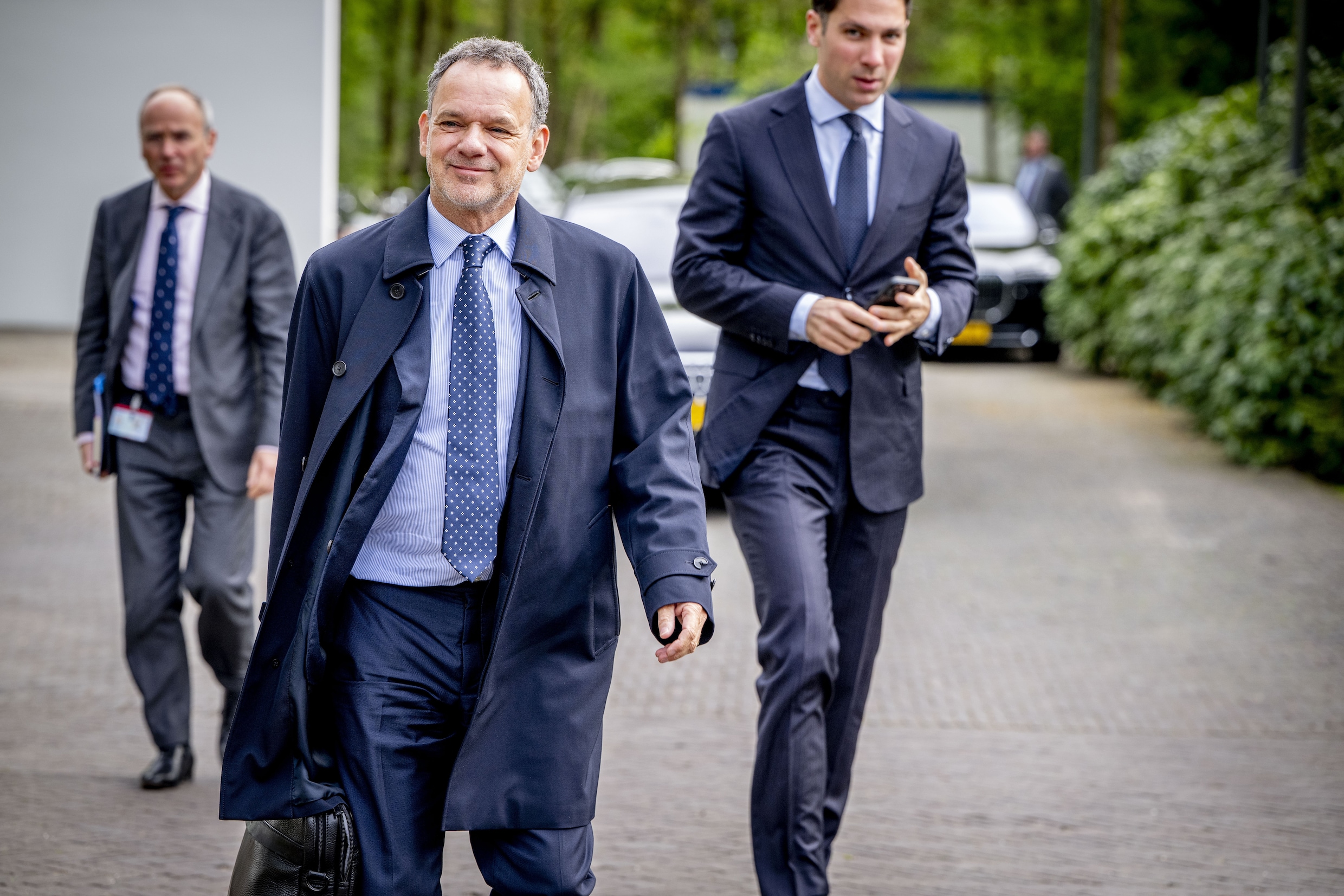 Live oorlog Oekraïne: Macron, Merz en Starmer gezamenlijk onderweg naar Kyiv | Trouw