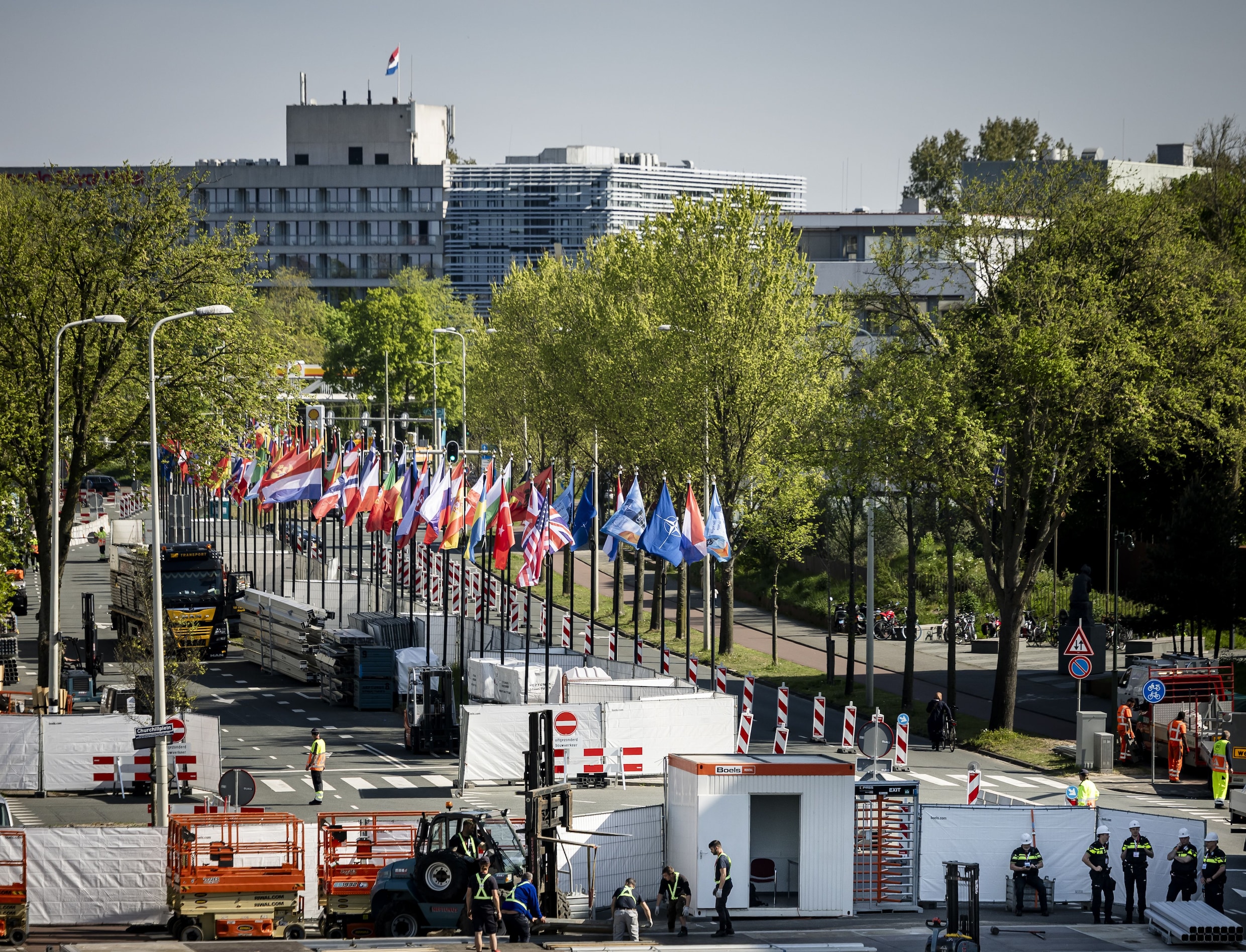 Tienduizenden agenten en militairen moeten Navo-top in Den Haag veilig ...