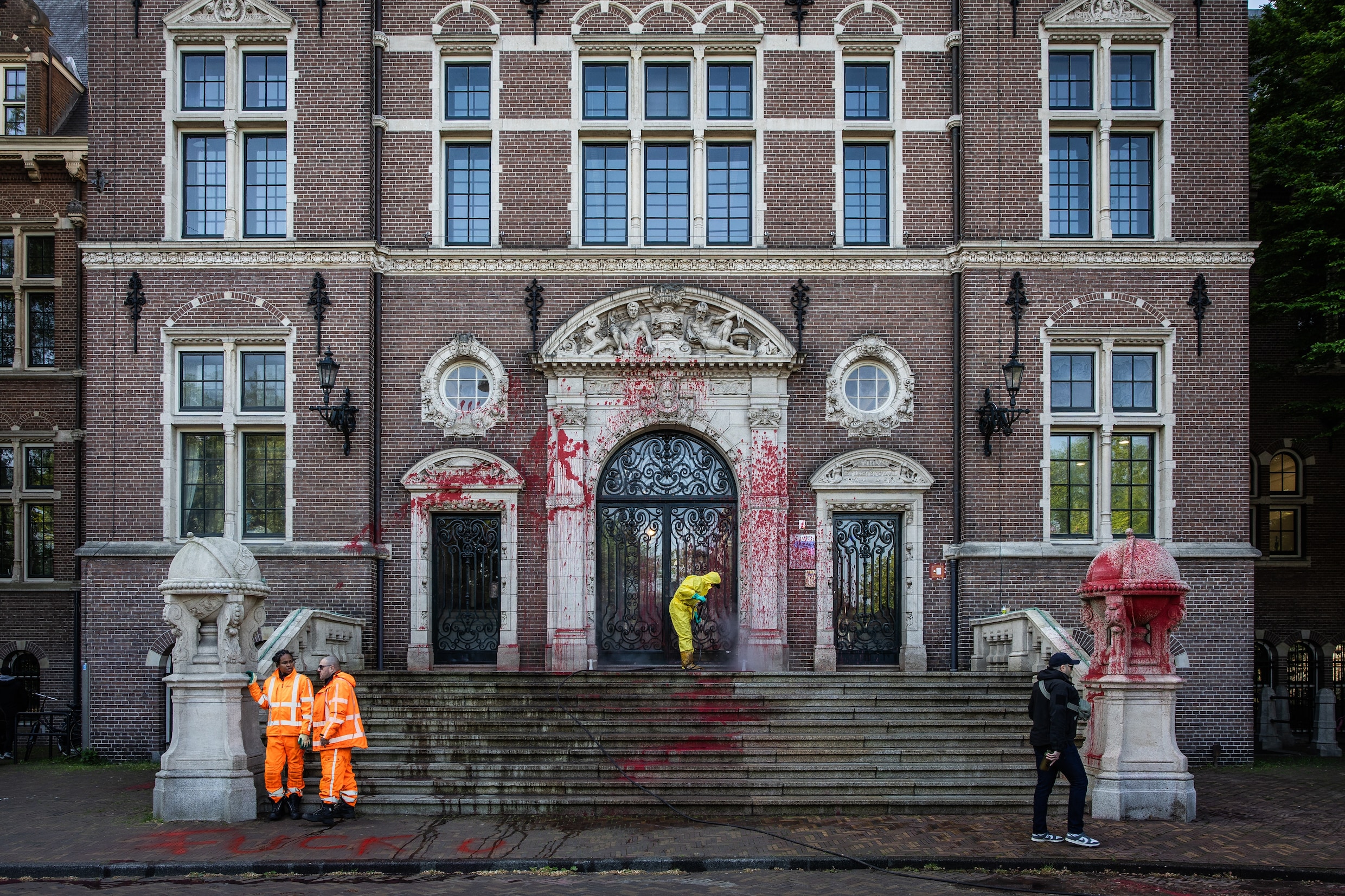 Directeur Koninklijk Instituut voor de Tropen stapt op na onrust bij ...