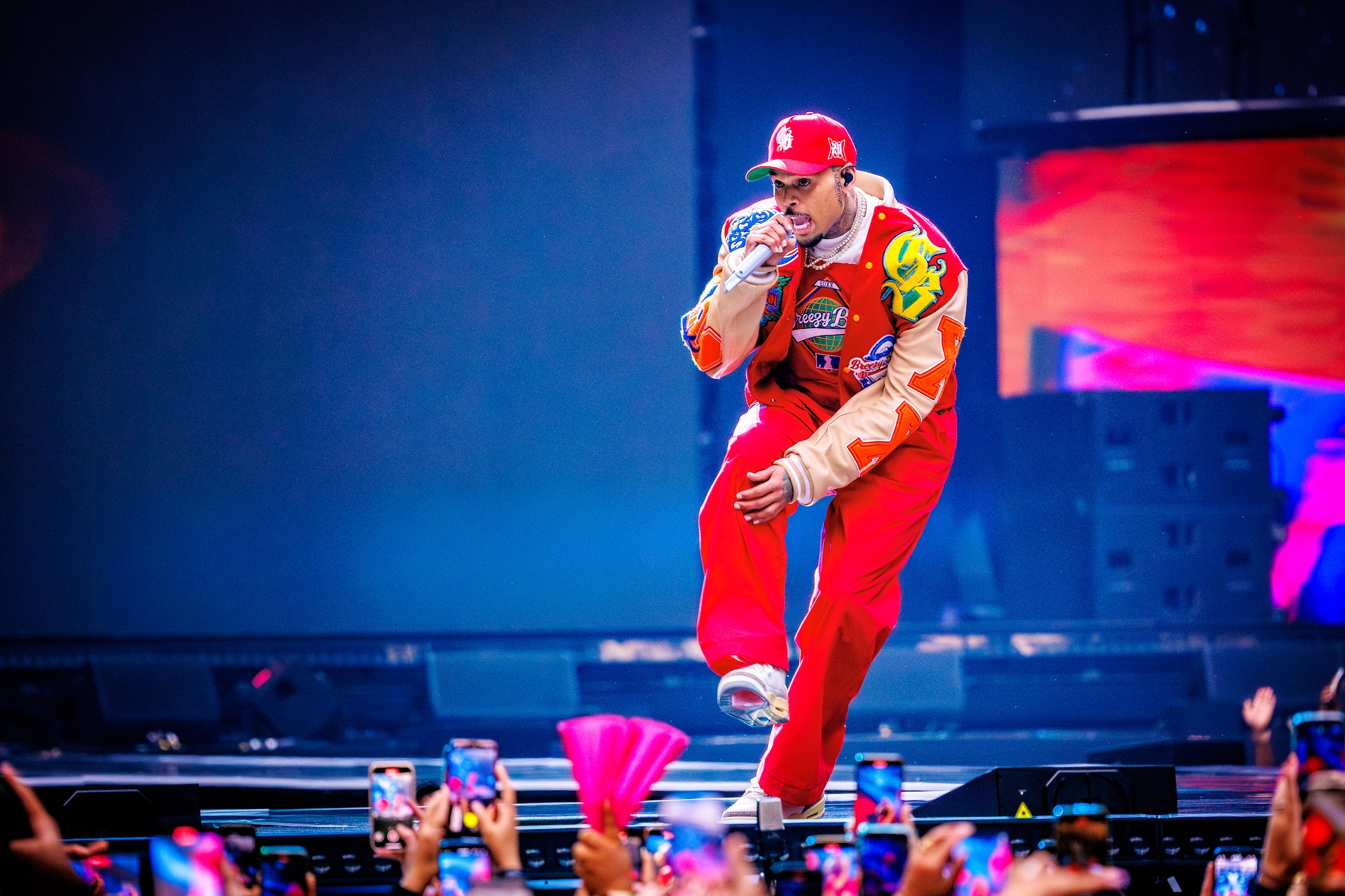 Problematische r&b-ster Chris Brown is in de ArenA alleen indrukwekkend ...