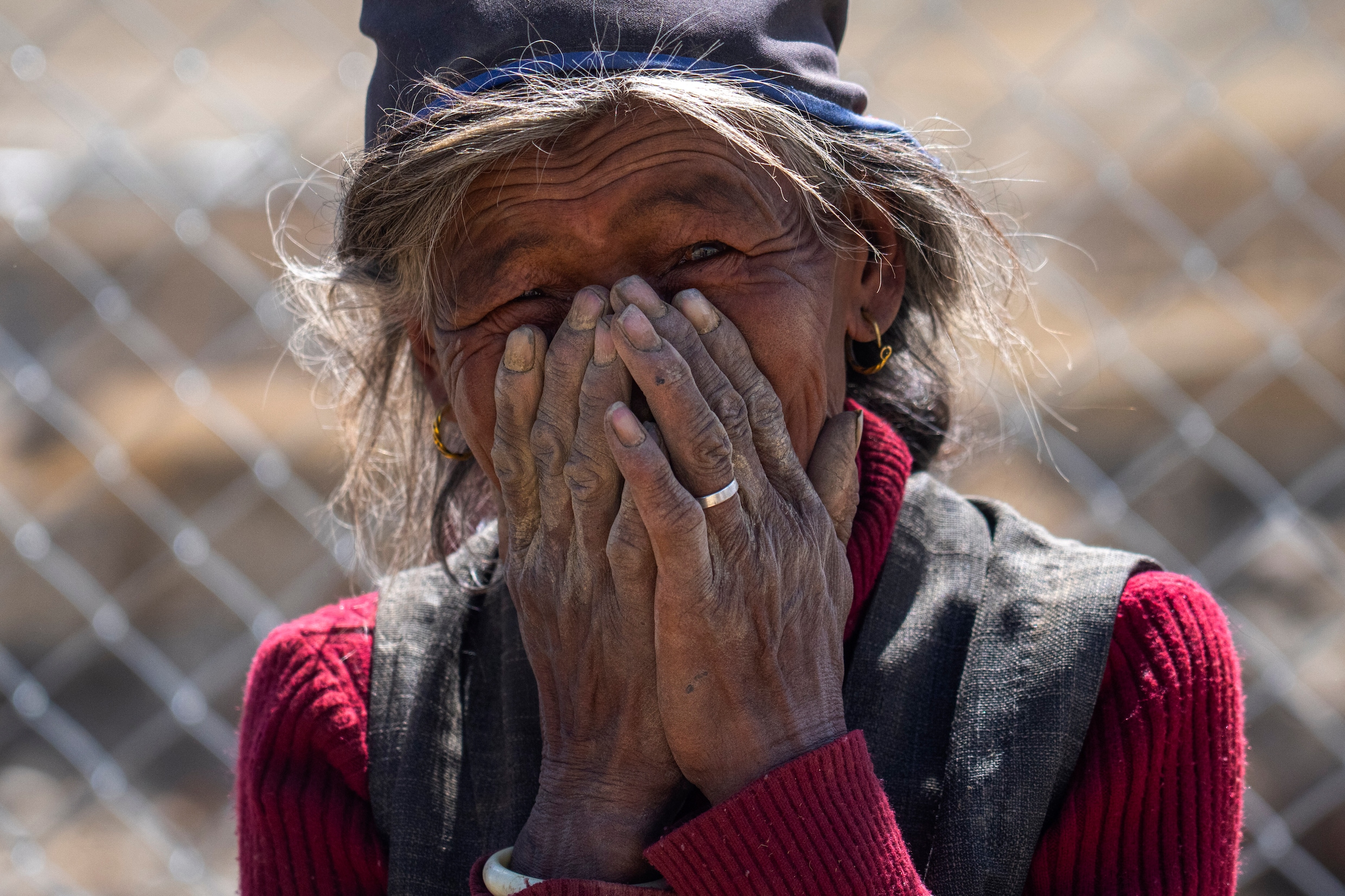 Dolgelukkig met water: Nepalezen verplaatsten hun hele dorp na grote droogte | Trouw
