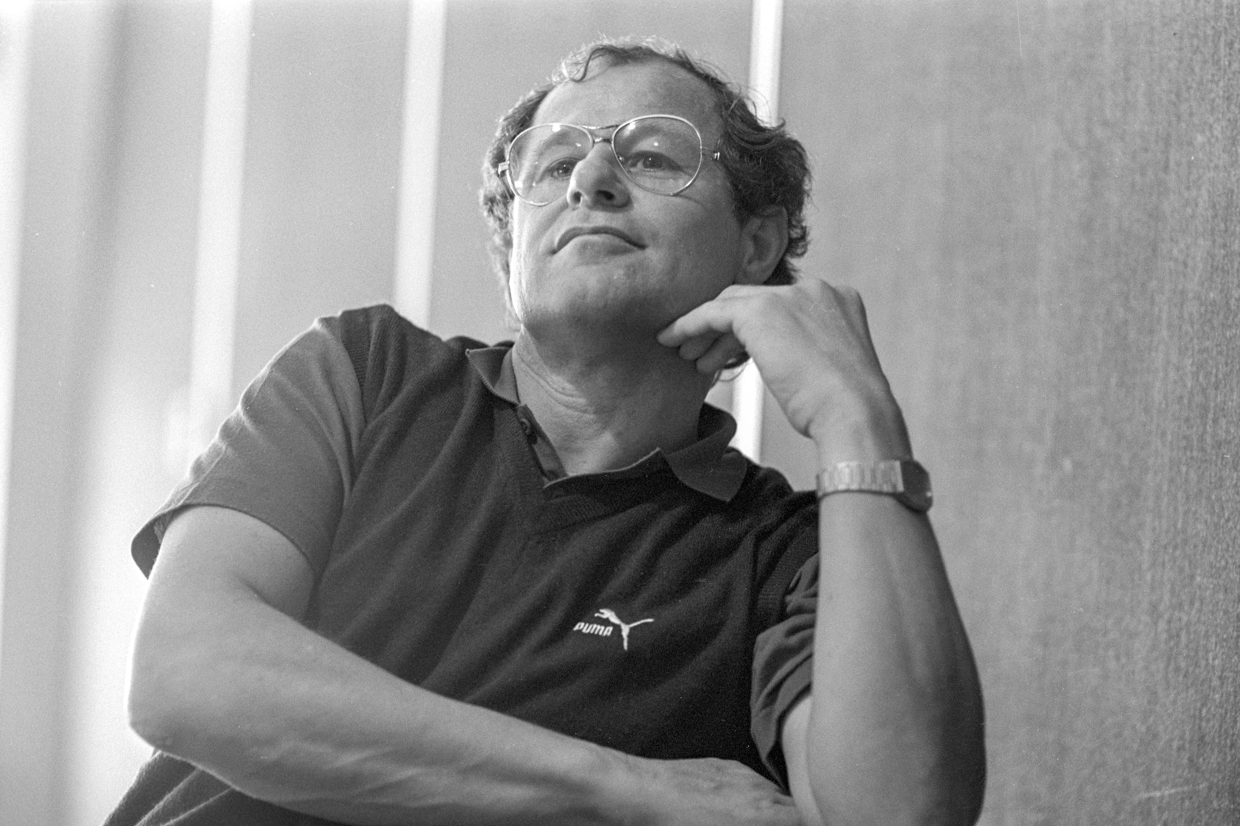 Rinus Israël (1942-2025): bikkelhard, cynisch, maar bovenal een begaafd en bevlogen voetballer ...