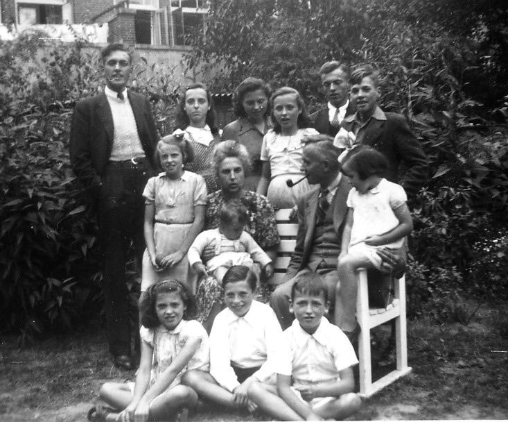 Creatieve geest Annie Vriezen (1934-2025) creëerde in Groningen een ...