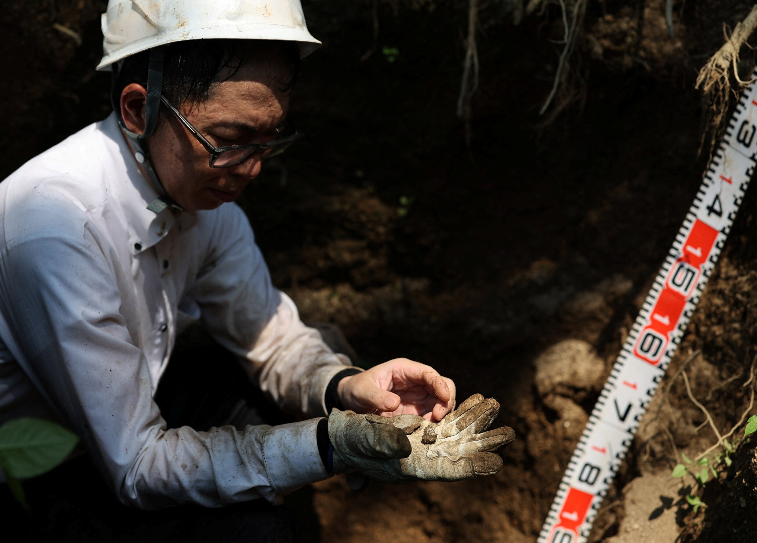 Op Ninoshima gaat het zoeken naar slachtoffers van de atoombom na 80 ...