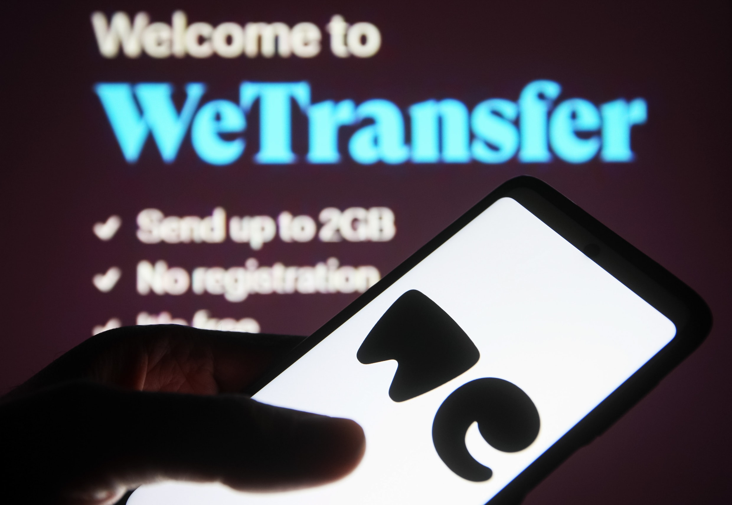 Hoe het ooit sympathieke WeTransfer ‘het vertrouwen van gebruikers ...