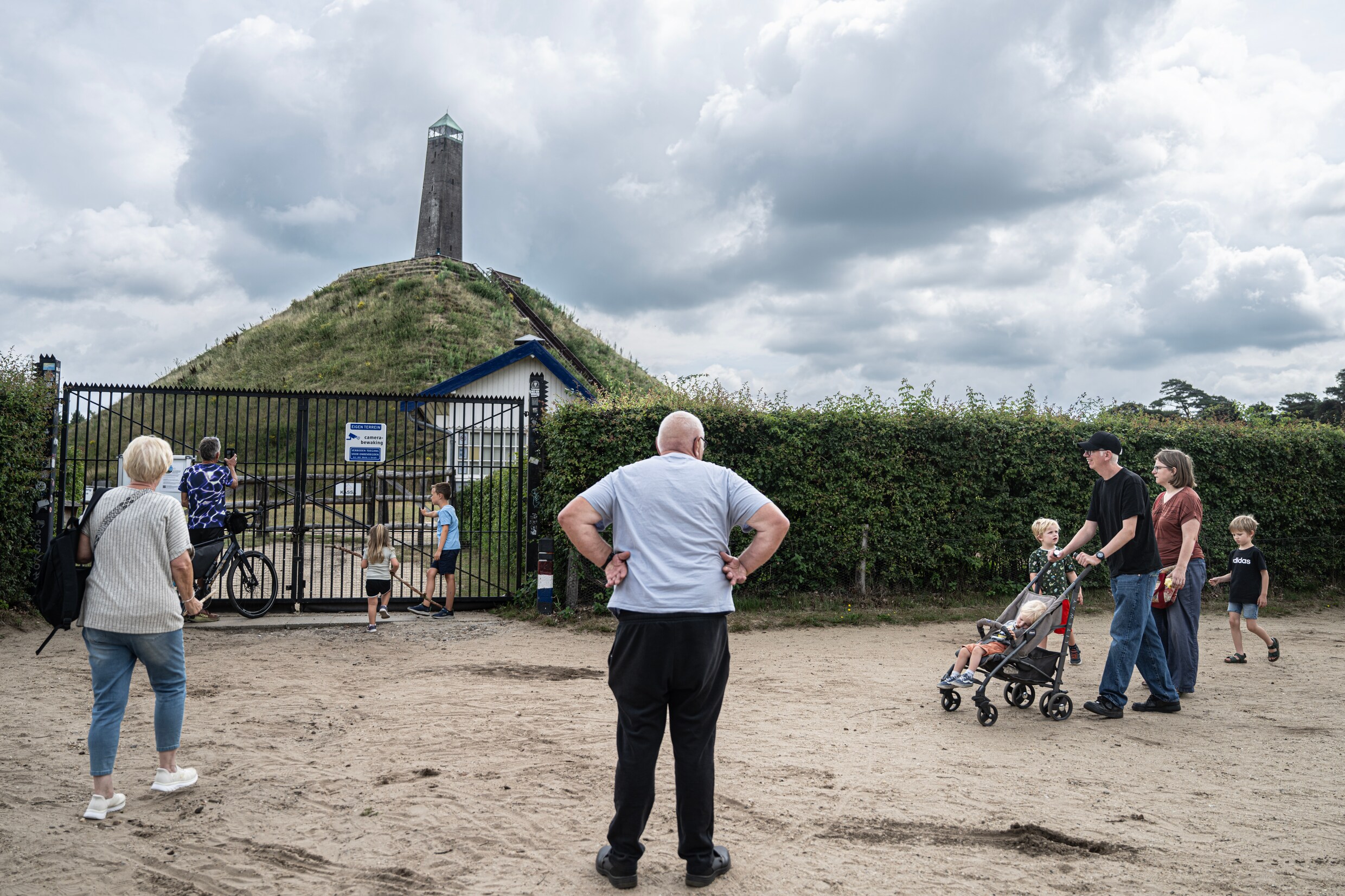 Bezoekers Landgoed Den Treek zijn niet bang voor de wolf, wel boos | Trouw