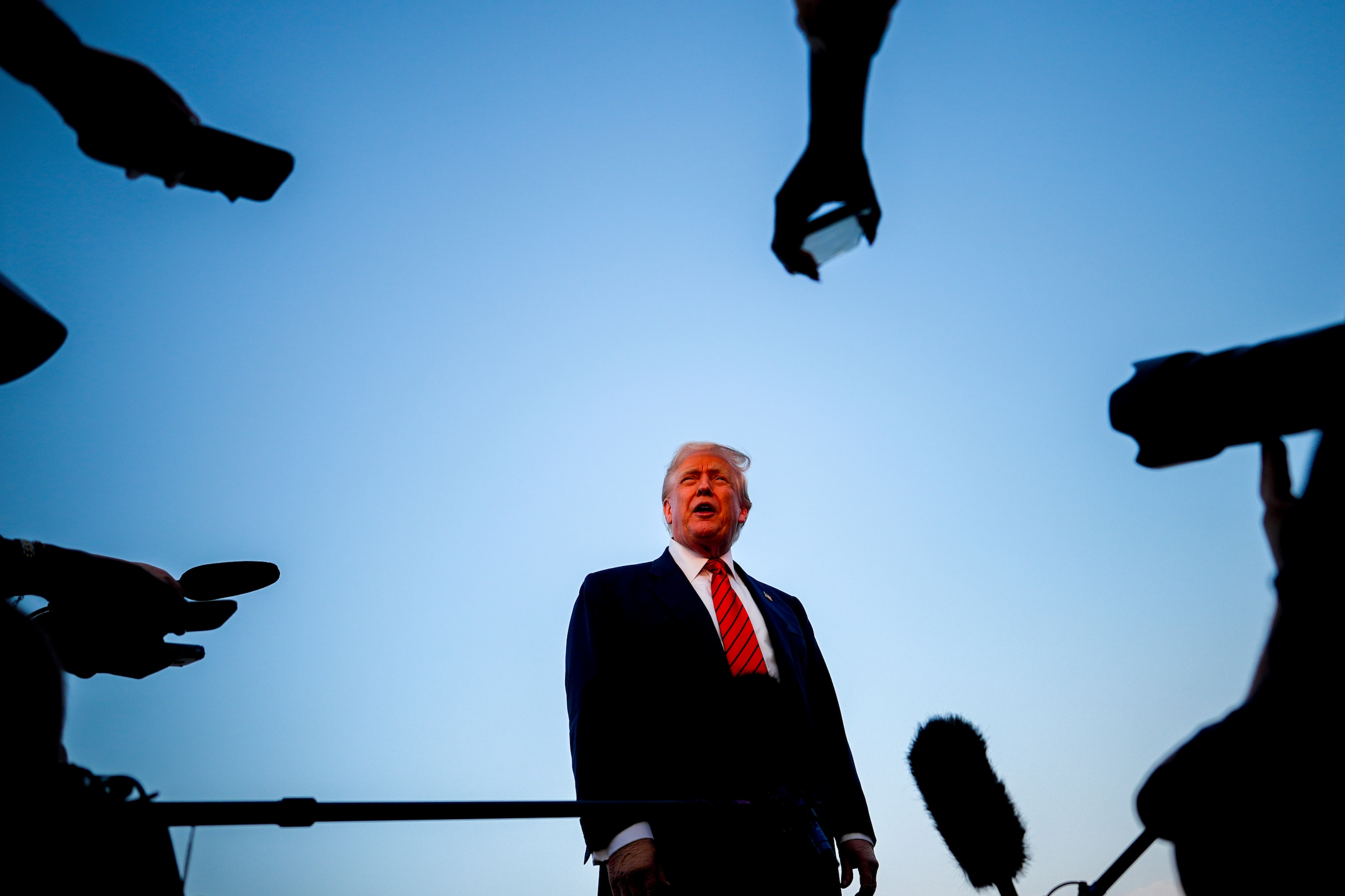 Live VS: Trump spant rechtszaak van 15 miljard dollar aan tegen NYT ...