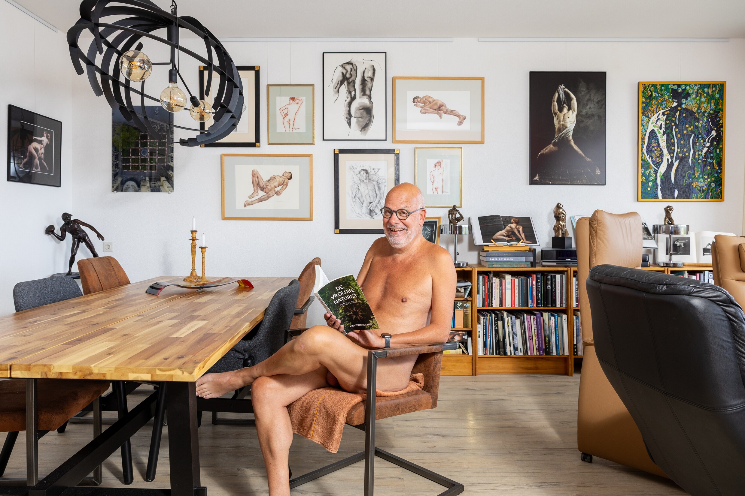 ‘Zodra ik thuis ben, trek ik al mijn kleren uit’ | Trouw