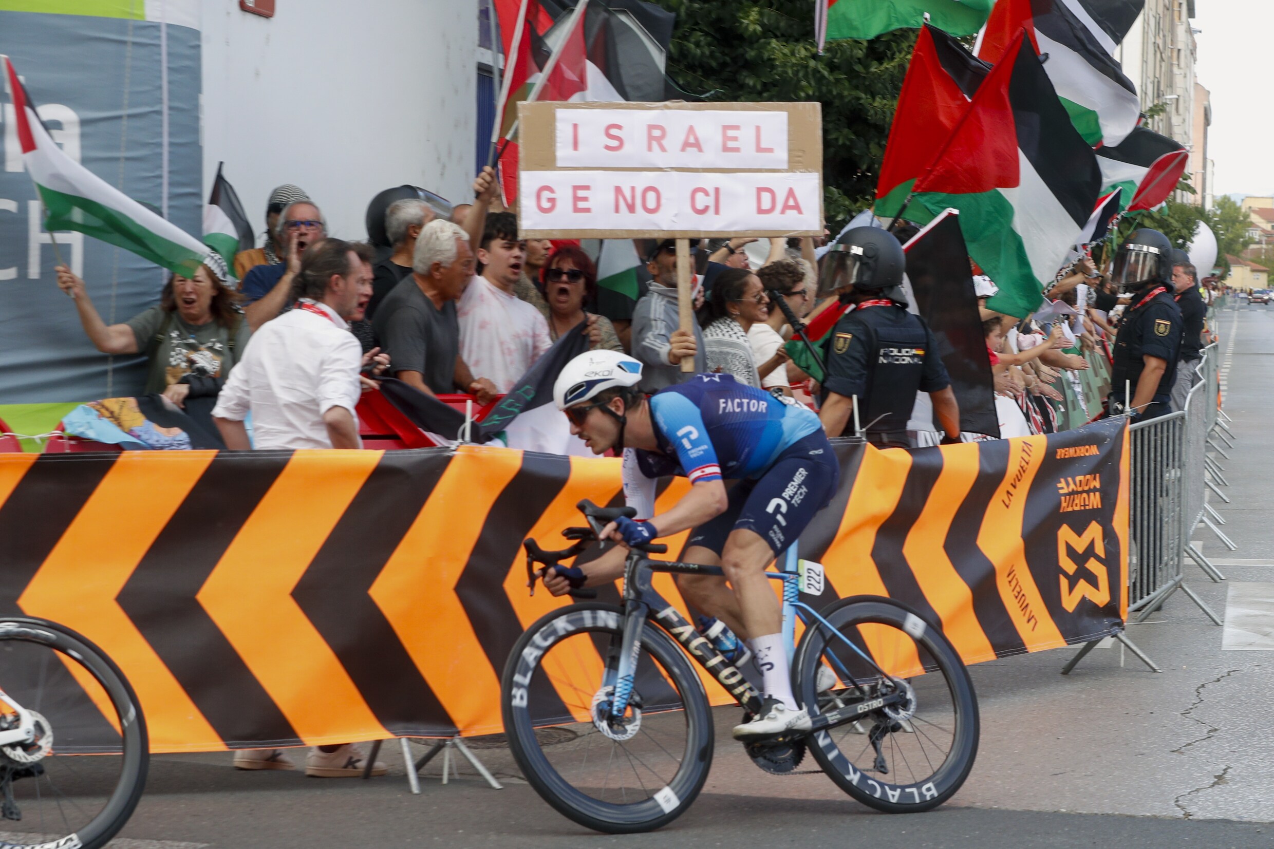 Vuelta opnieuw stilgelegd door demonstranten. Hoe garandeer je een ...