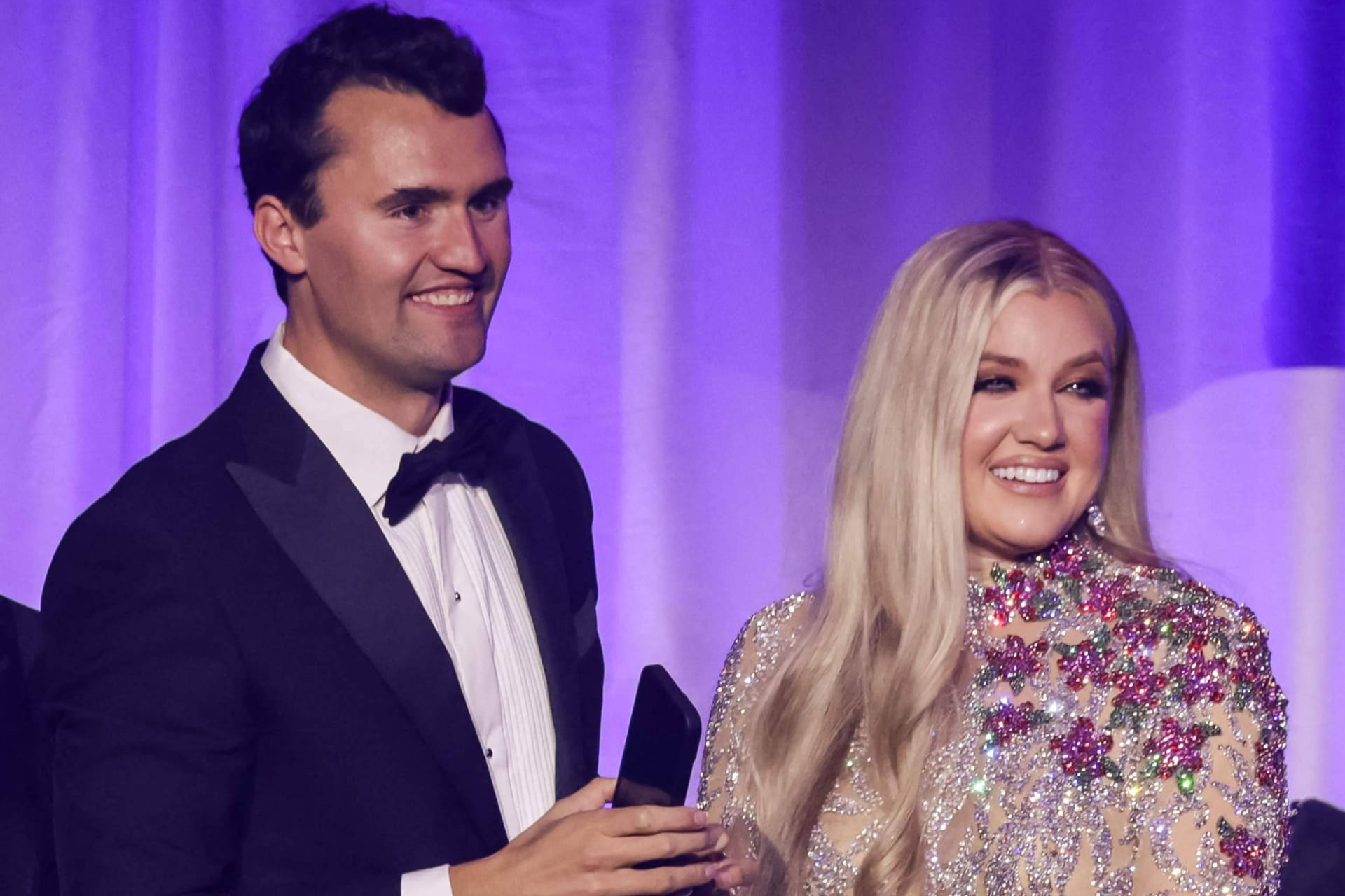 Strijdbare weduwe Charlie Kirk bedankt Trump en kondigt aan zijn activisme voort te zetten | Trouw