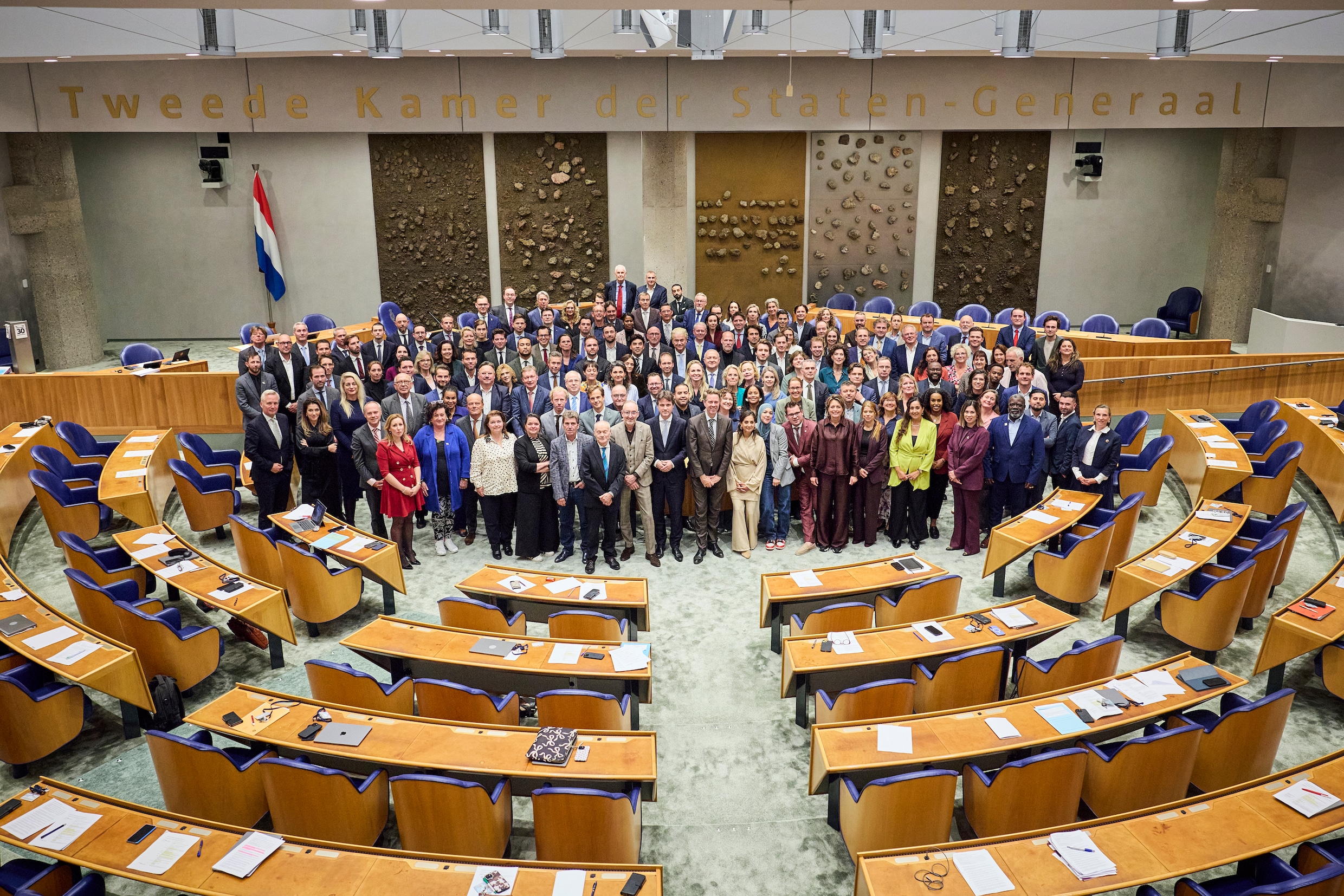 De Tweede Kamer kwam tijdens het kabinet-Schoof nooit uit de ...