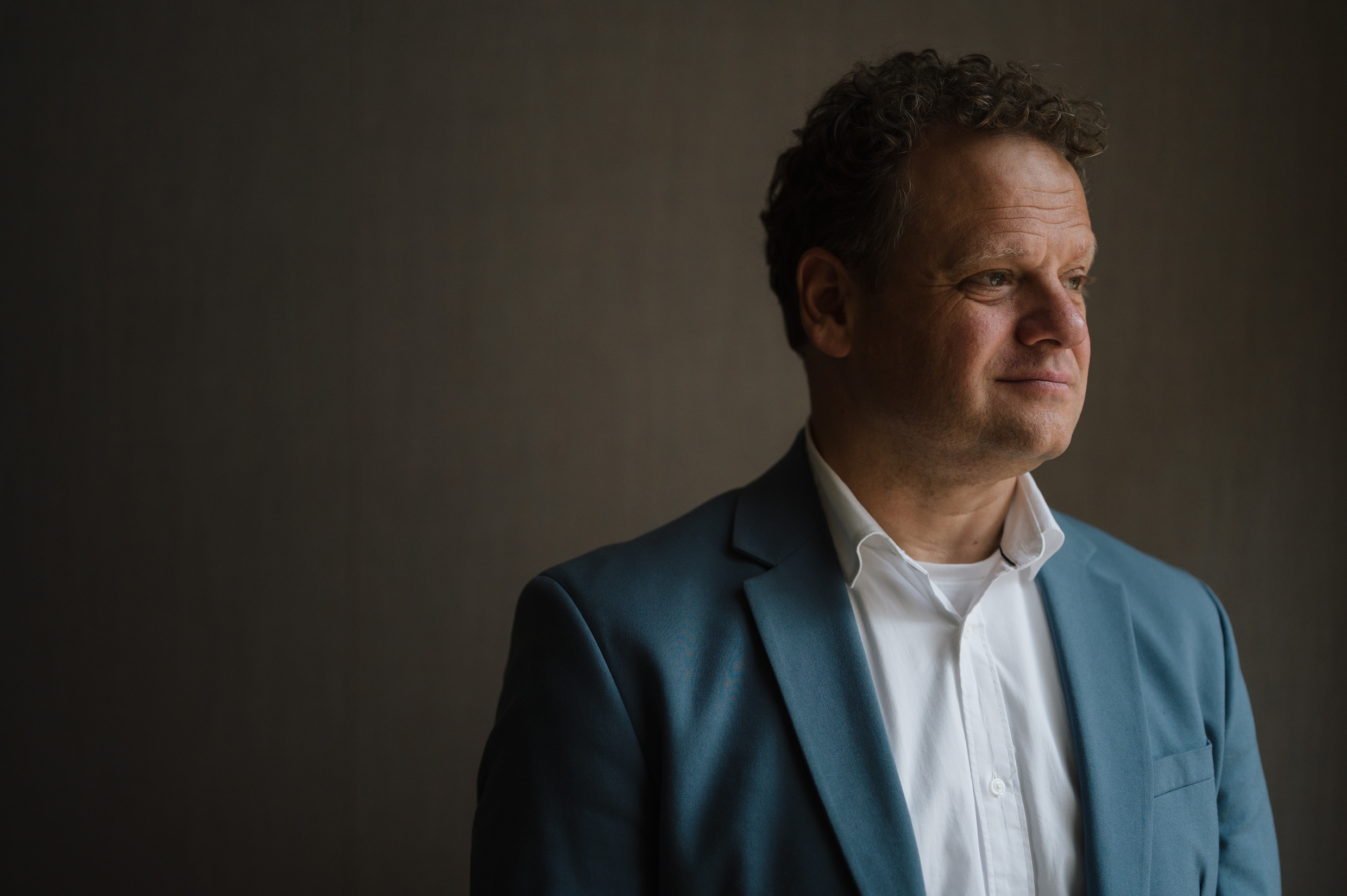 Bij het bestrijden van criminaliteit laat de politiek zich veel te veel ...