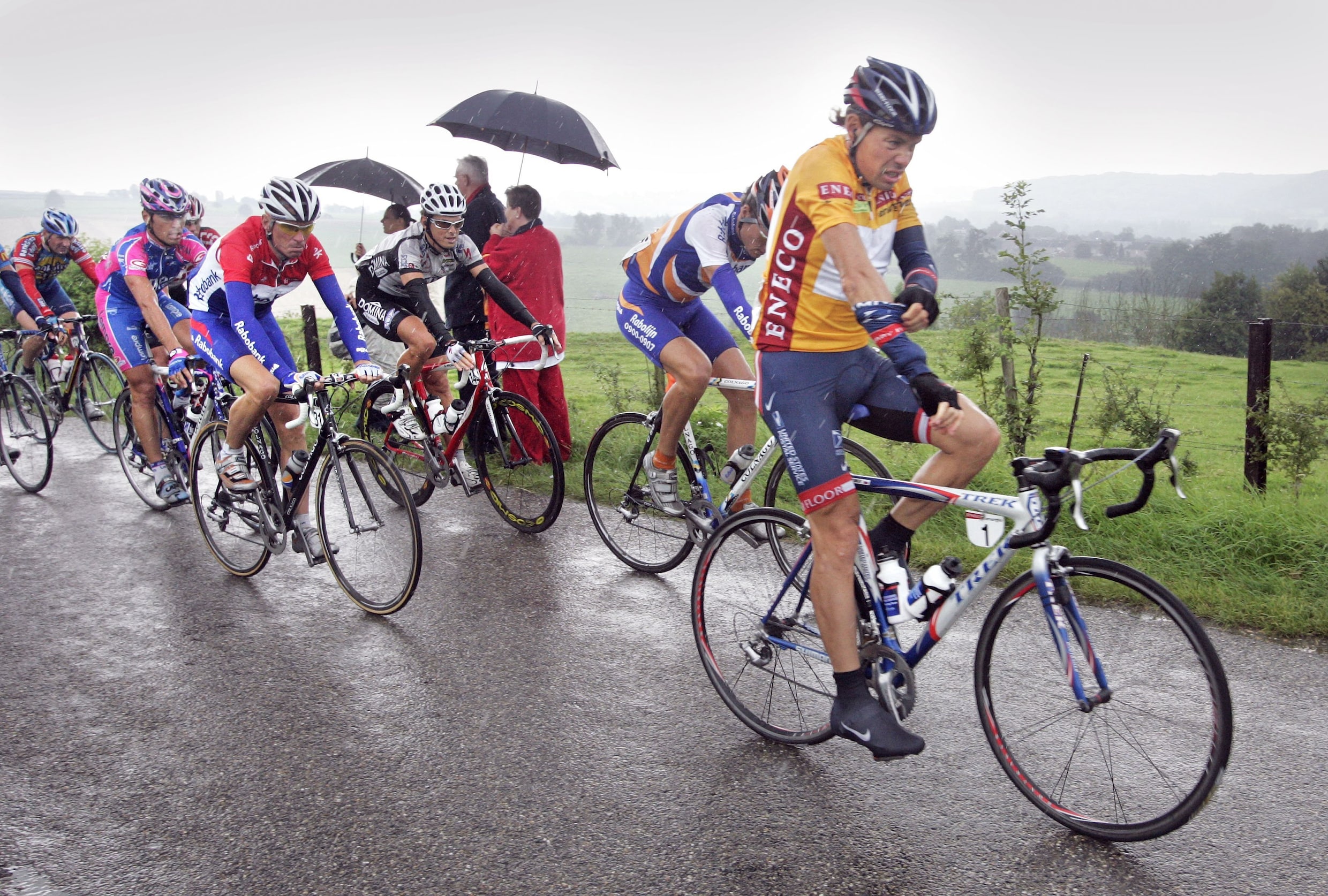 Het Nederlandse wielrennen kreunt en steunt, en toch is er een nieuwe ...