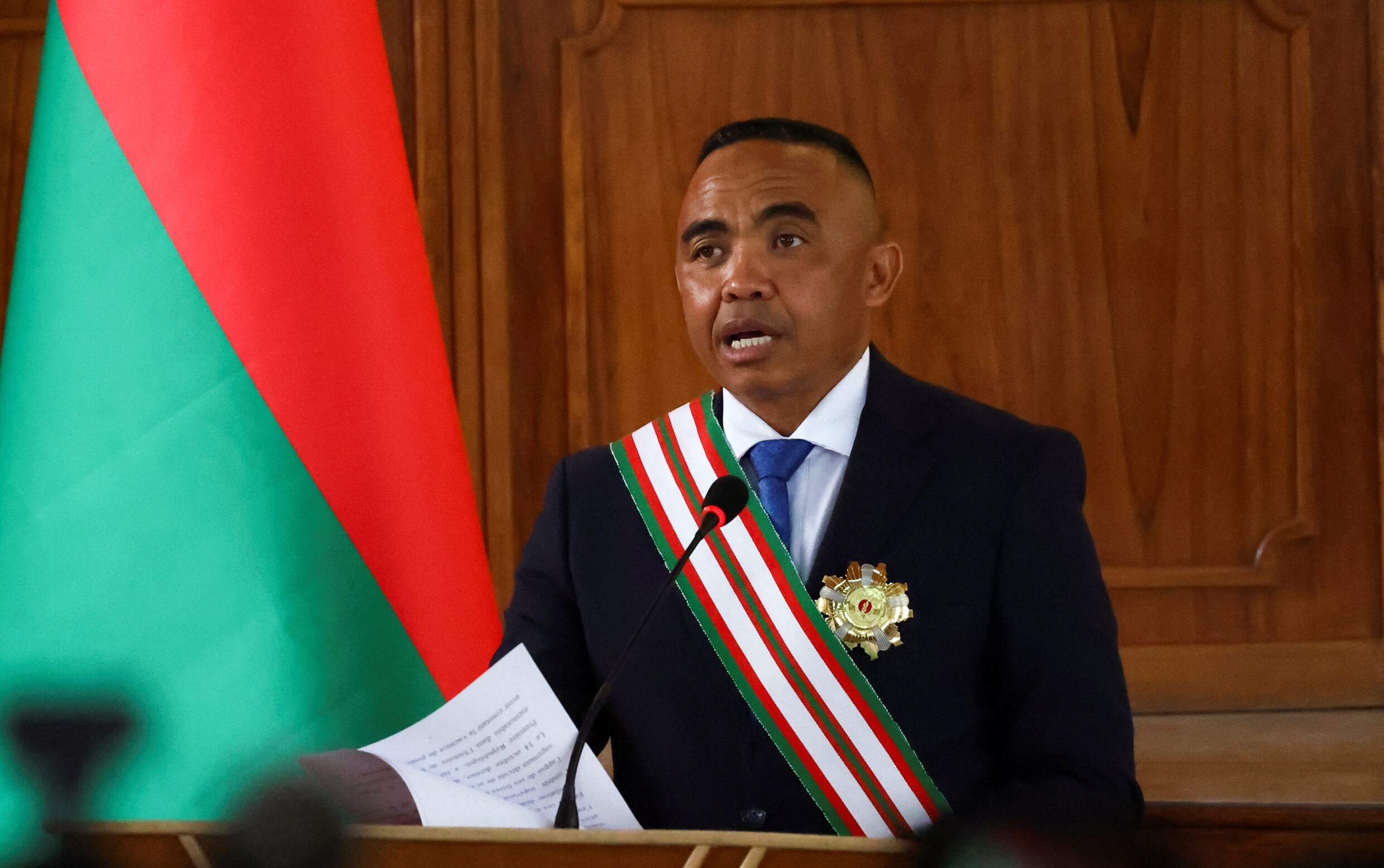 Militaire junta Madagaskar neemt afgezette president nationaliteit af ...